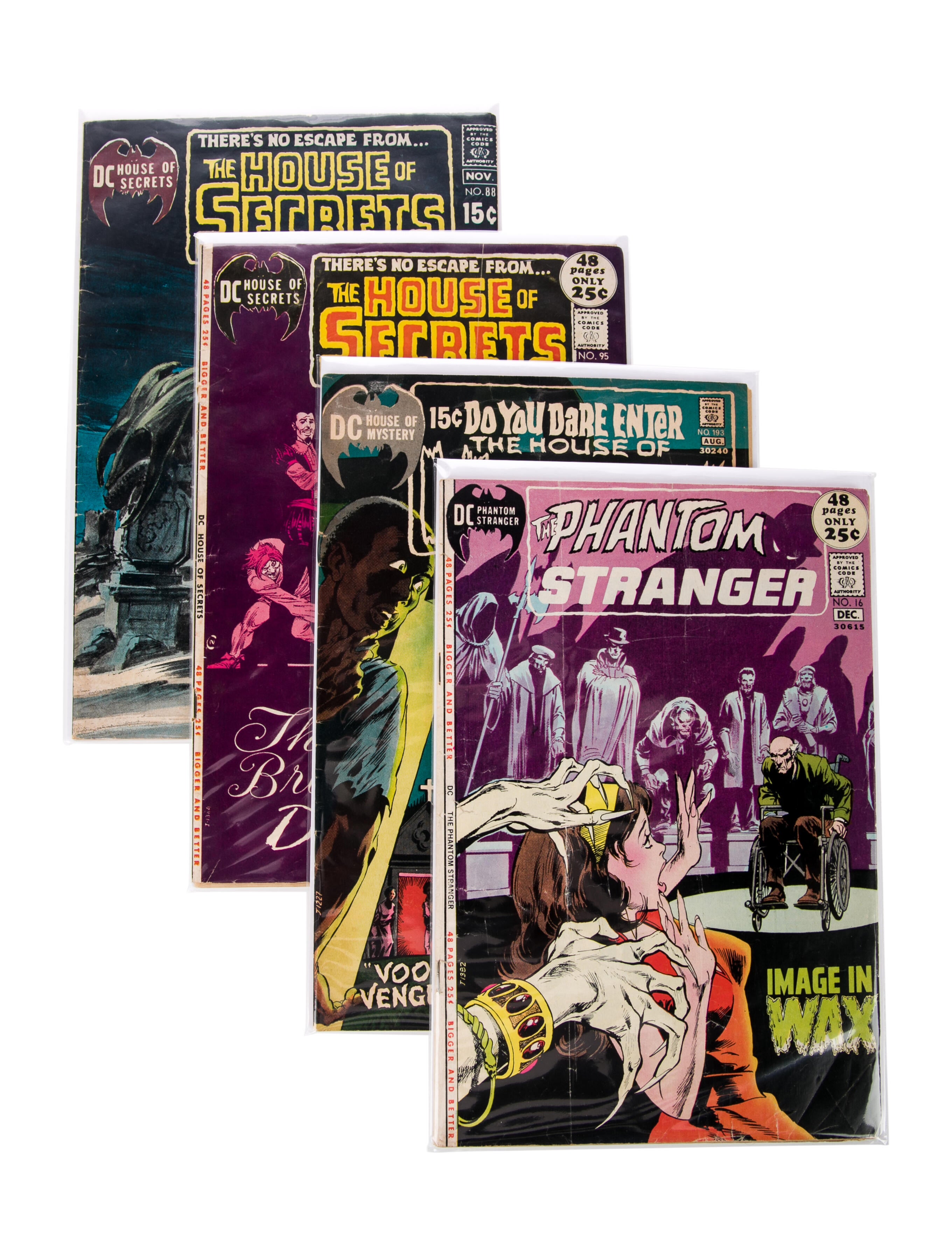 Comic Book 4-Piece DC Horror Comic Anthology Bundle - Blue Comics ...