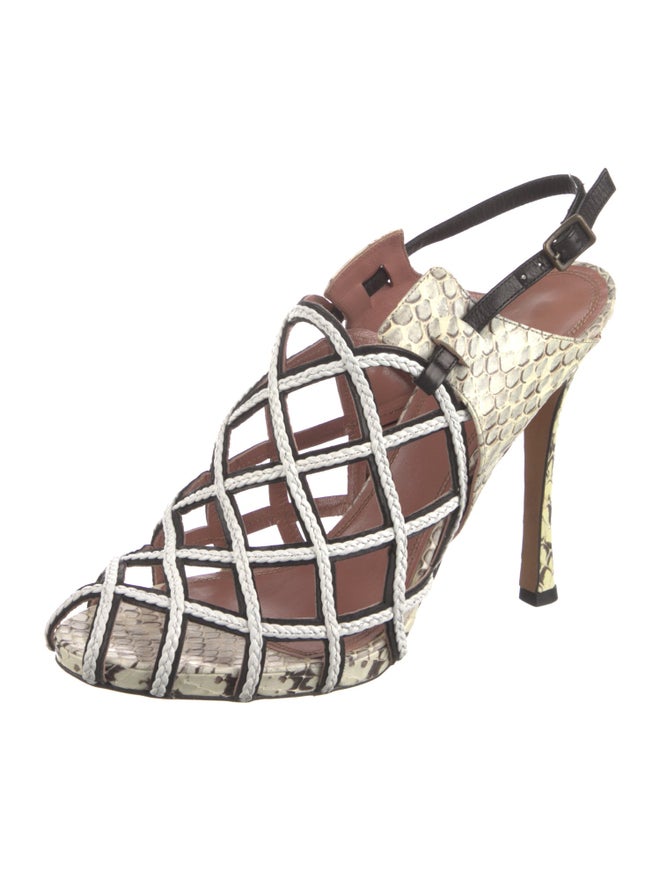 Manolo Blahnik Suede Pumps - Red Pumps, Shoes - MOO271597 | The RealReal