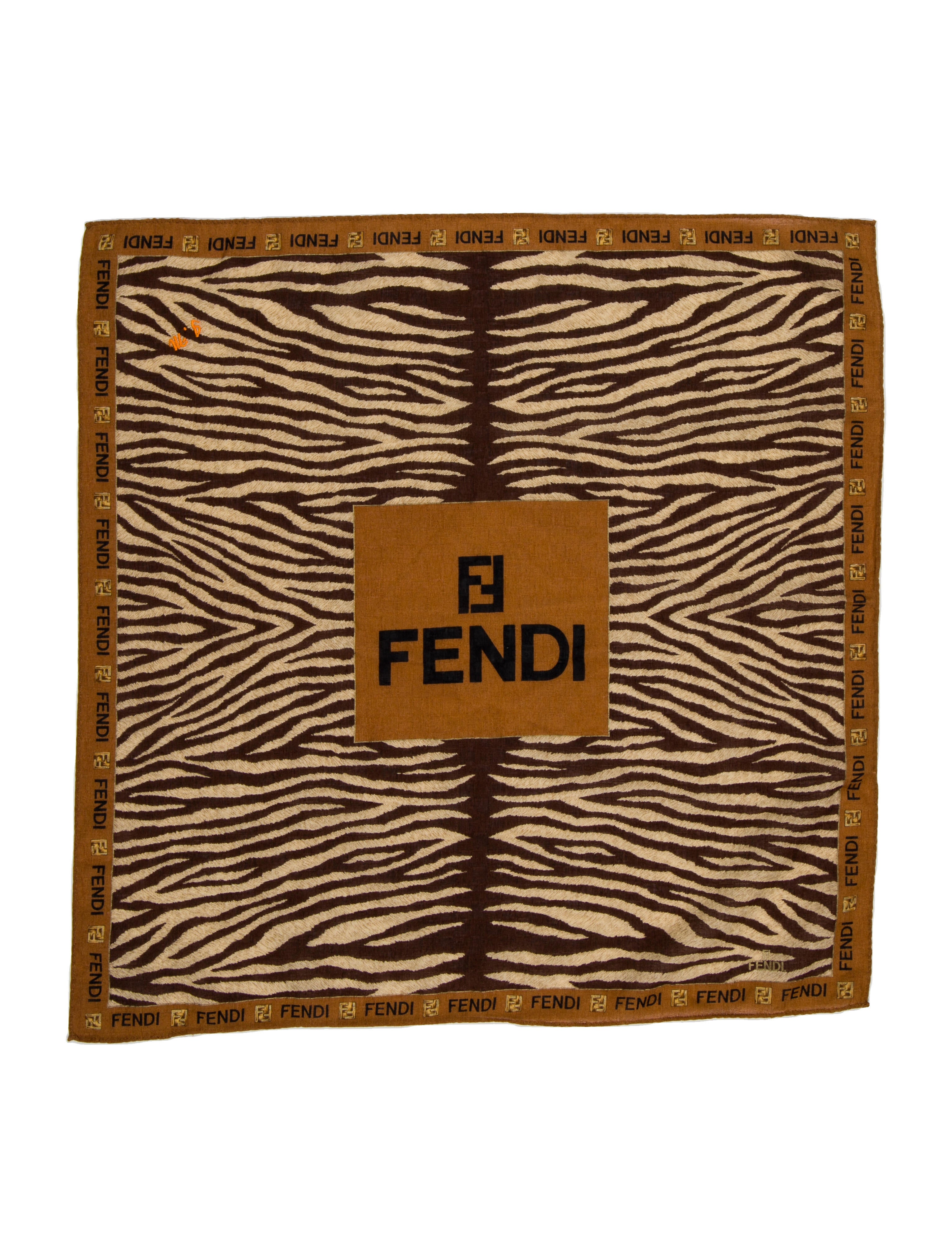 Donni Charm Bi-Color Knit Scarf w/ Tags - Black Scarves and Shawls ...