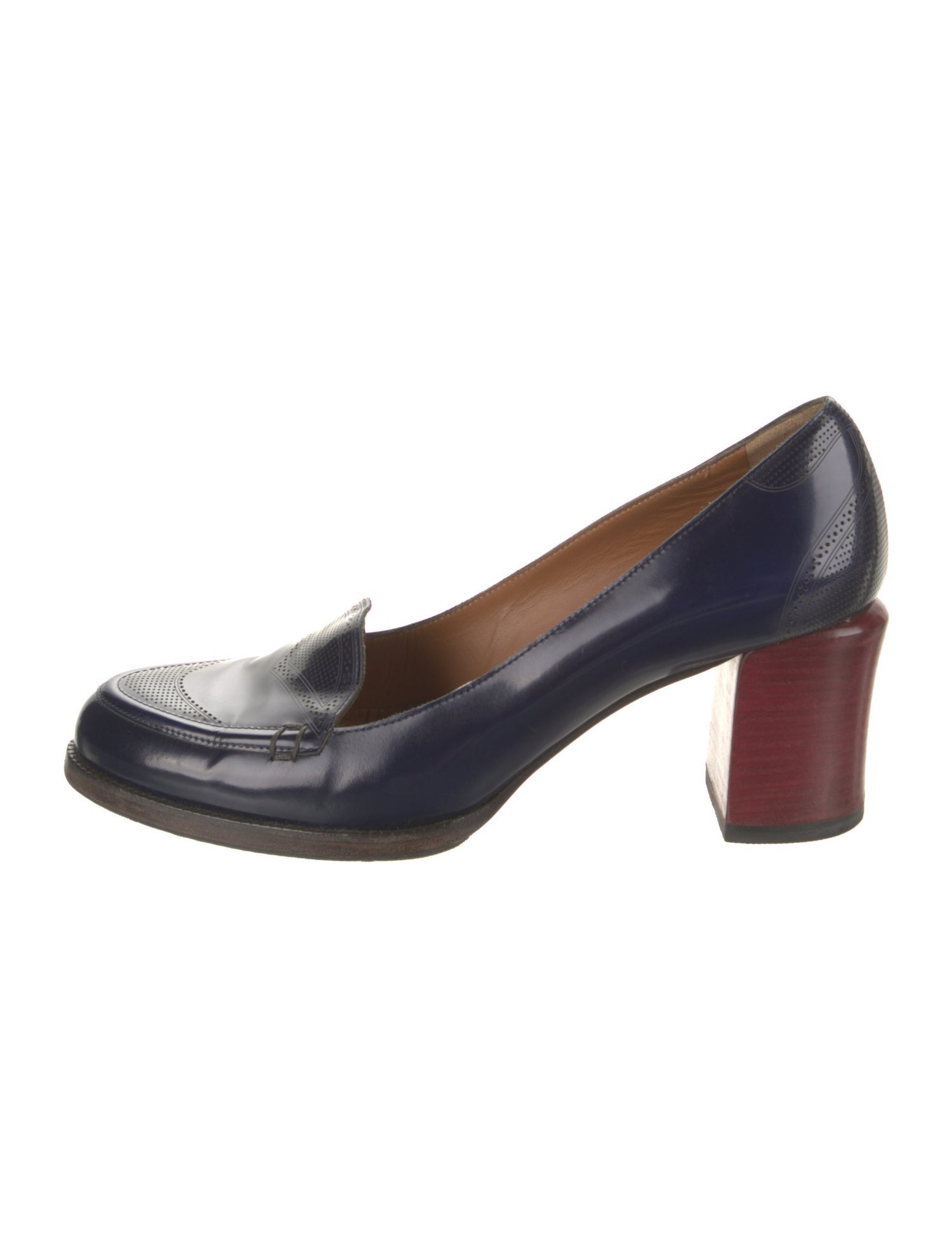 Women's Designer Pumps on Sale | The RealReal