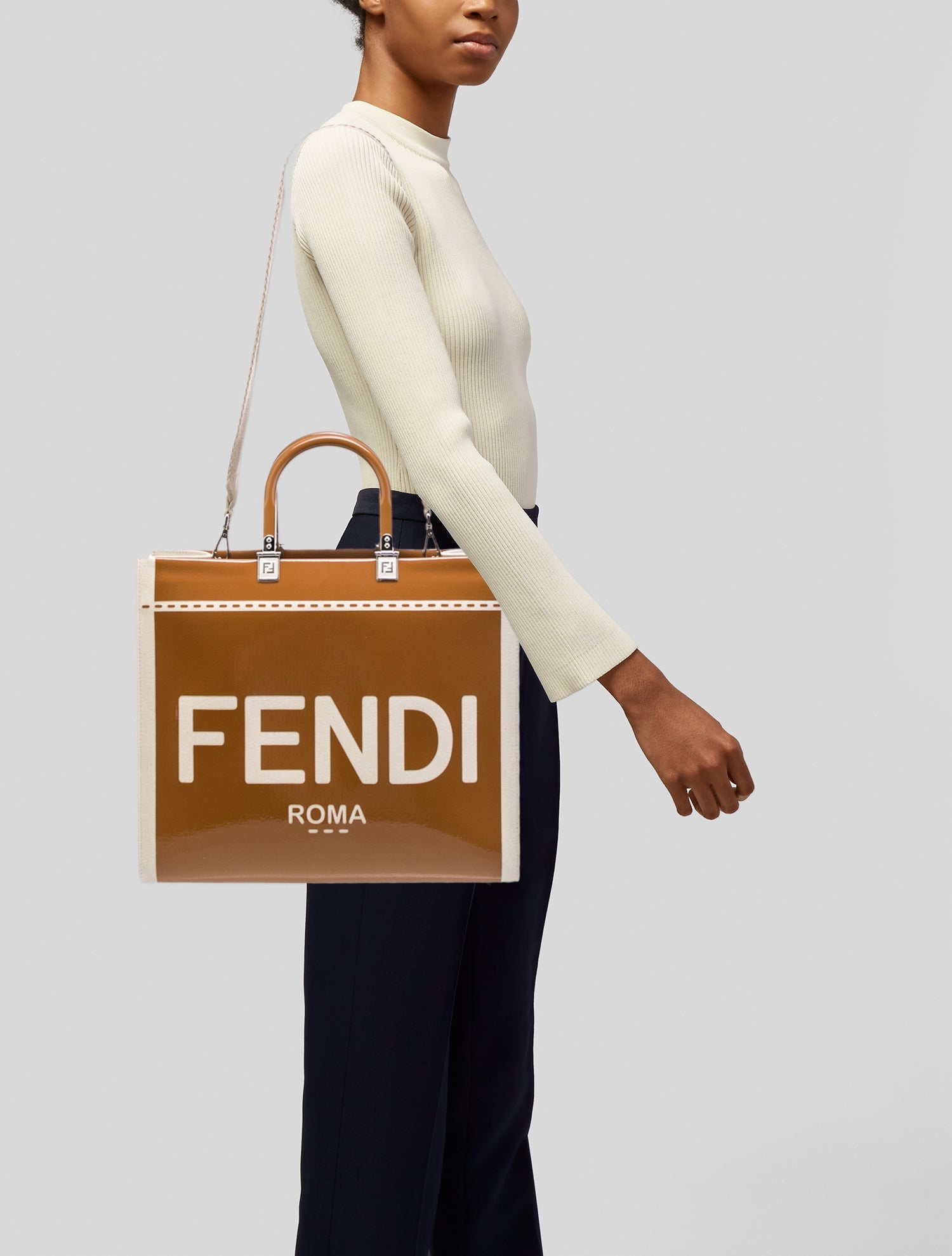 Fendi Signature Sunshine Shooper Medium 2023 - Brown Totes, Handbags ...
