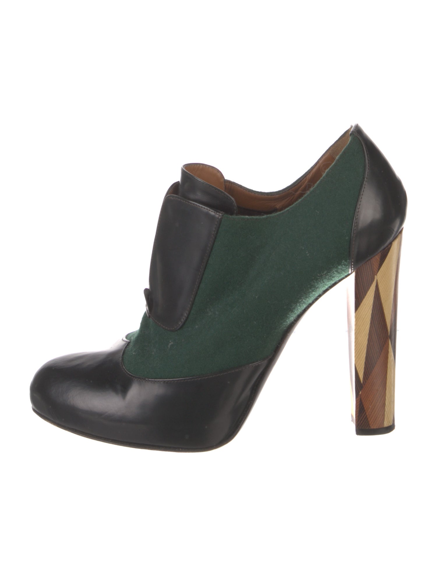 Fendi Felt Leather Trim Embellishment Pumps - Green Pumps, Shoes ...