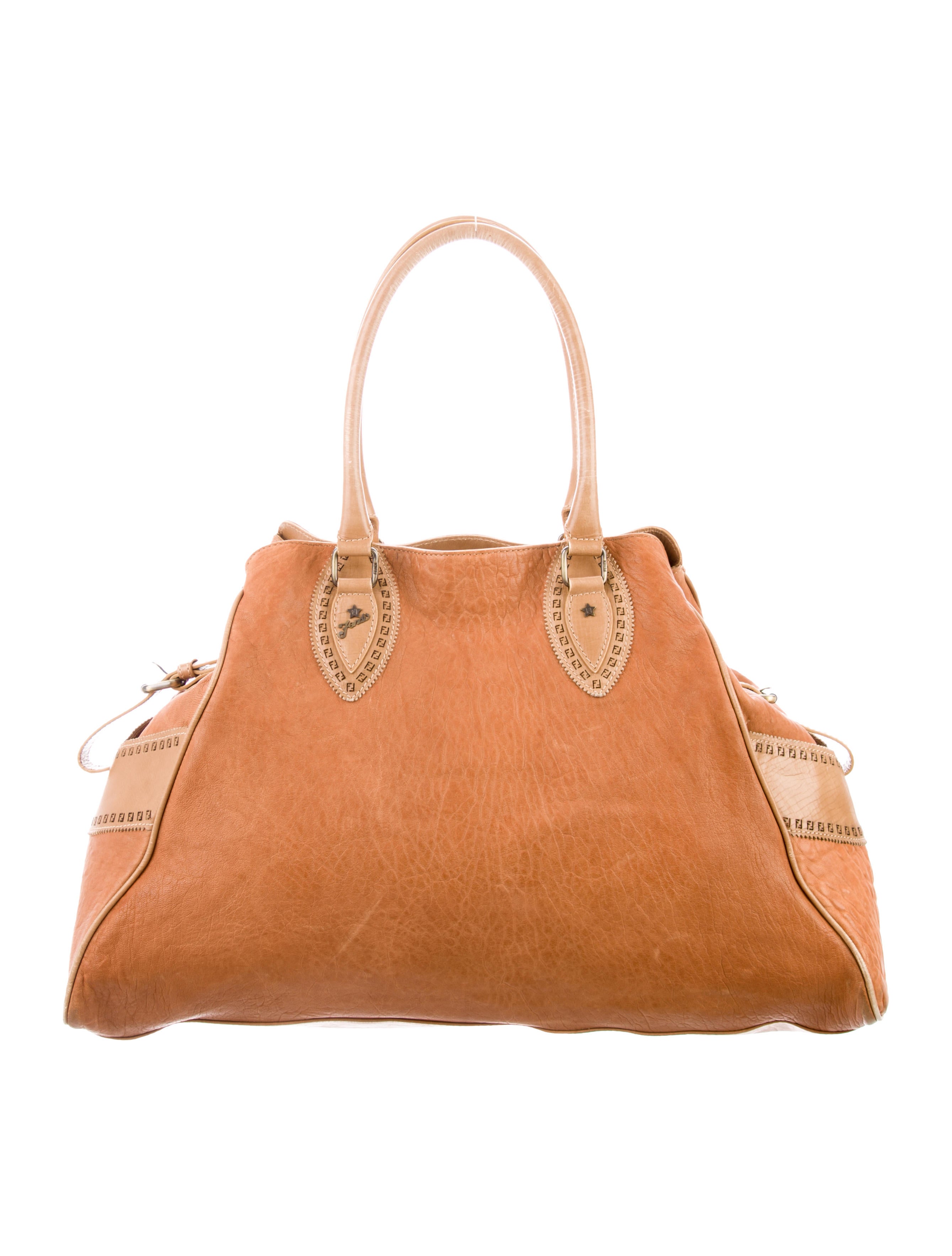 Fendi Leather Shoulder Bag - Handbags - FEN95667 | The RealReal