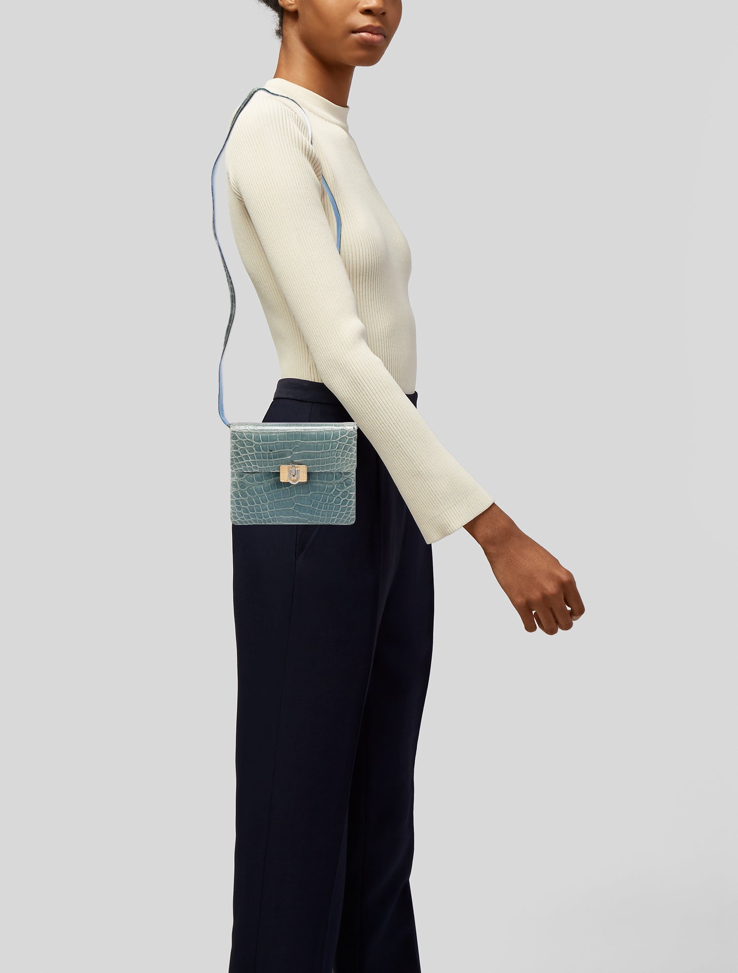 Finesse La Model Alligator Crossbody Bag - Blue Crossbody Bags ...