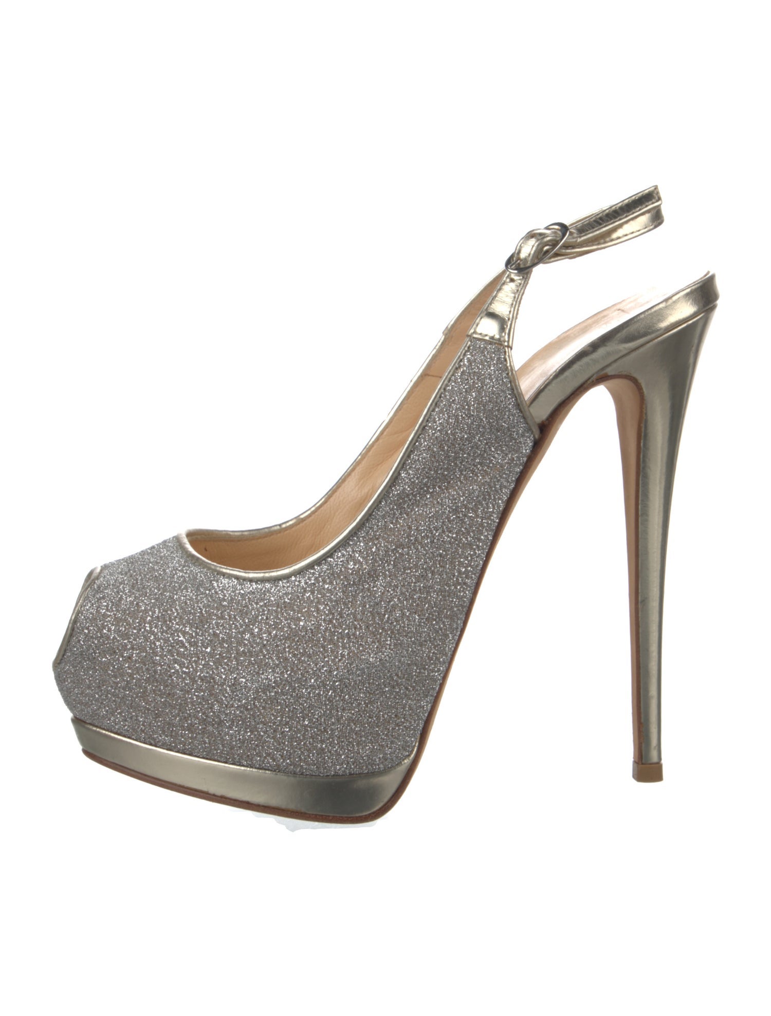 Women's Designer Pumps on Sale | The RealReal