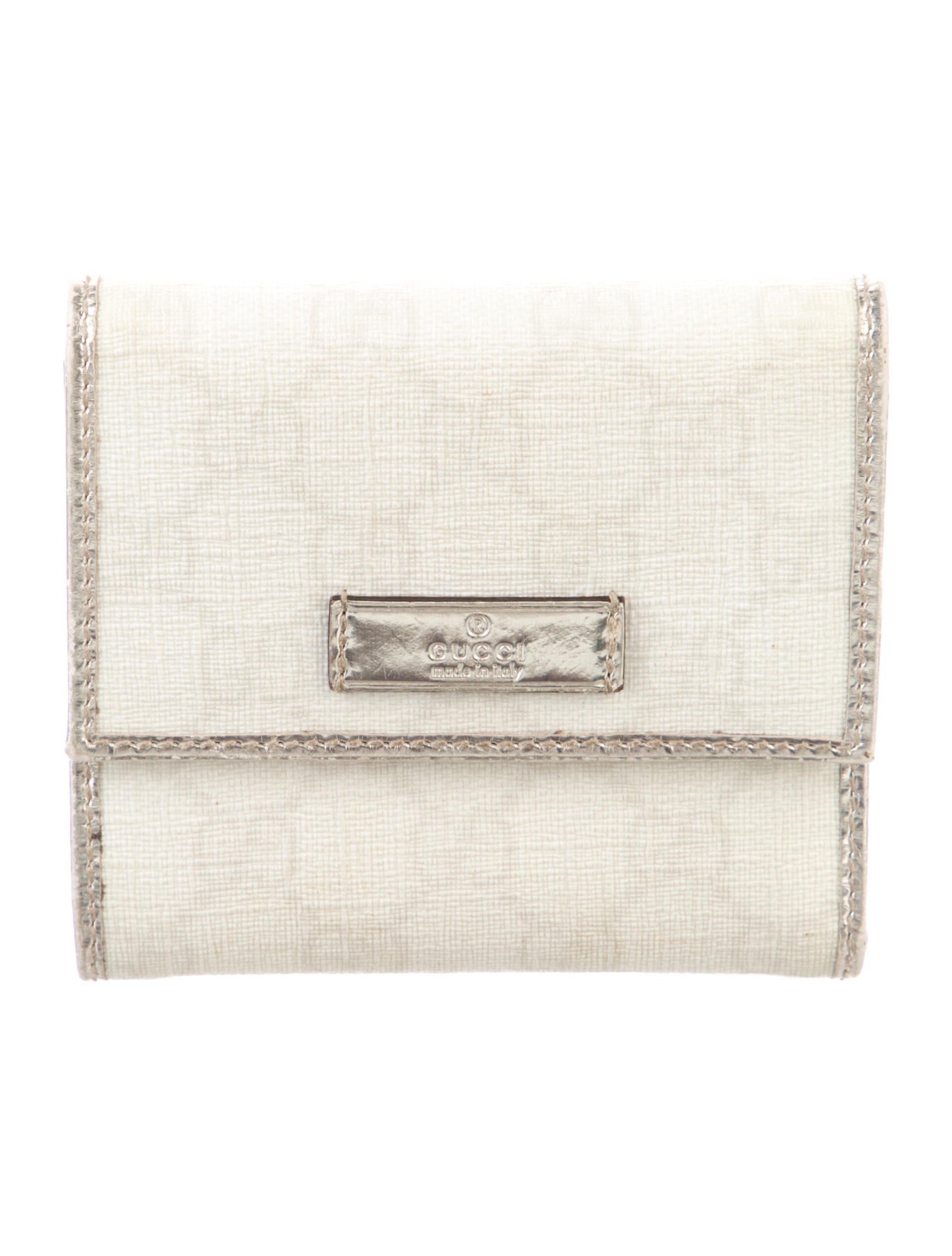 Gucci GG Supreme Compact Wallet - Neutrals Wallets, Accessories ...