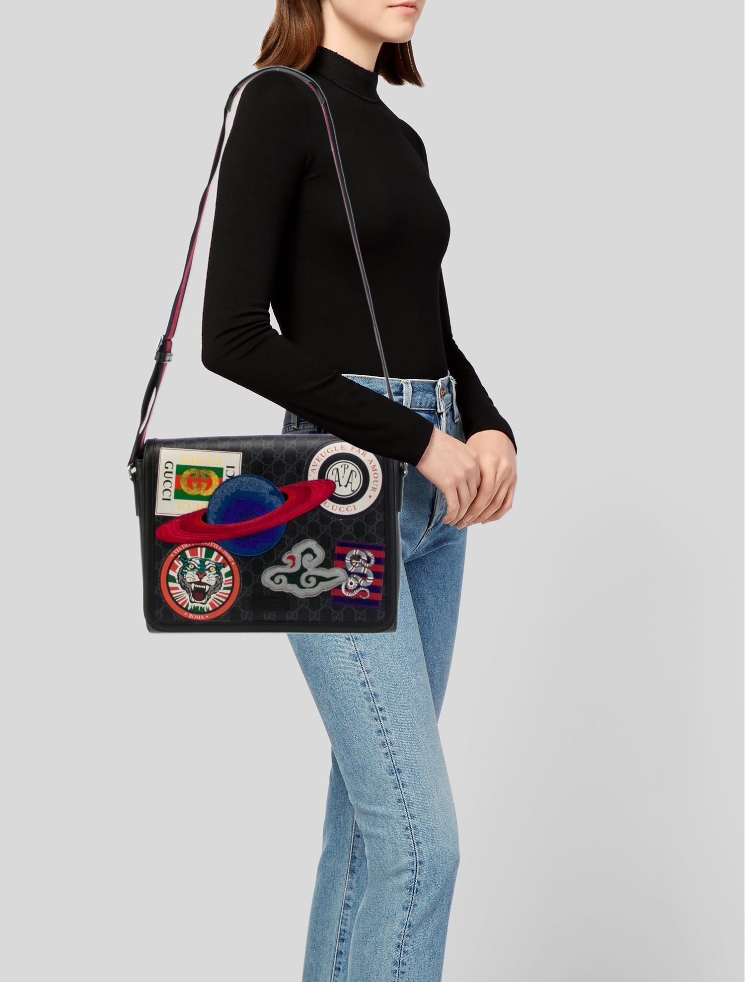 Gucci GG Supreme Night Courier Messenger Bag - Black Messenger Bags ...