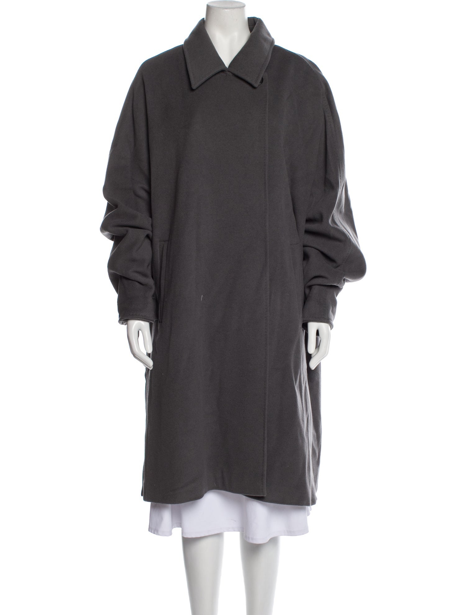 Halston Coats | The RealReal