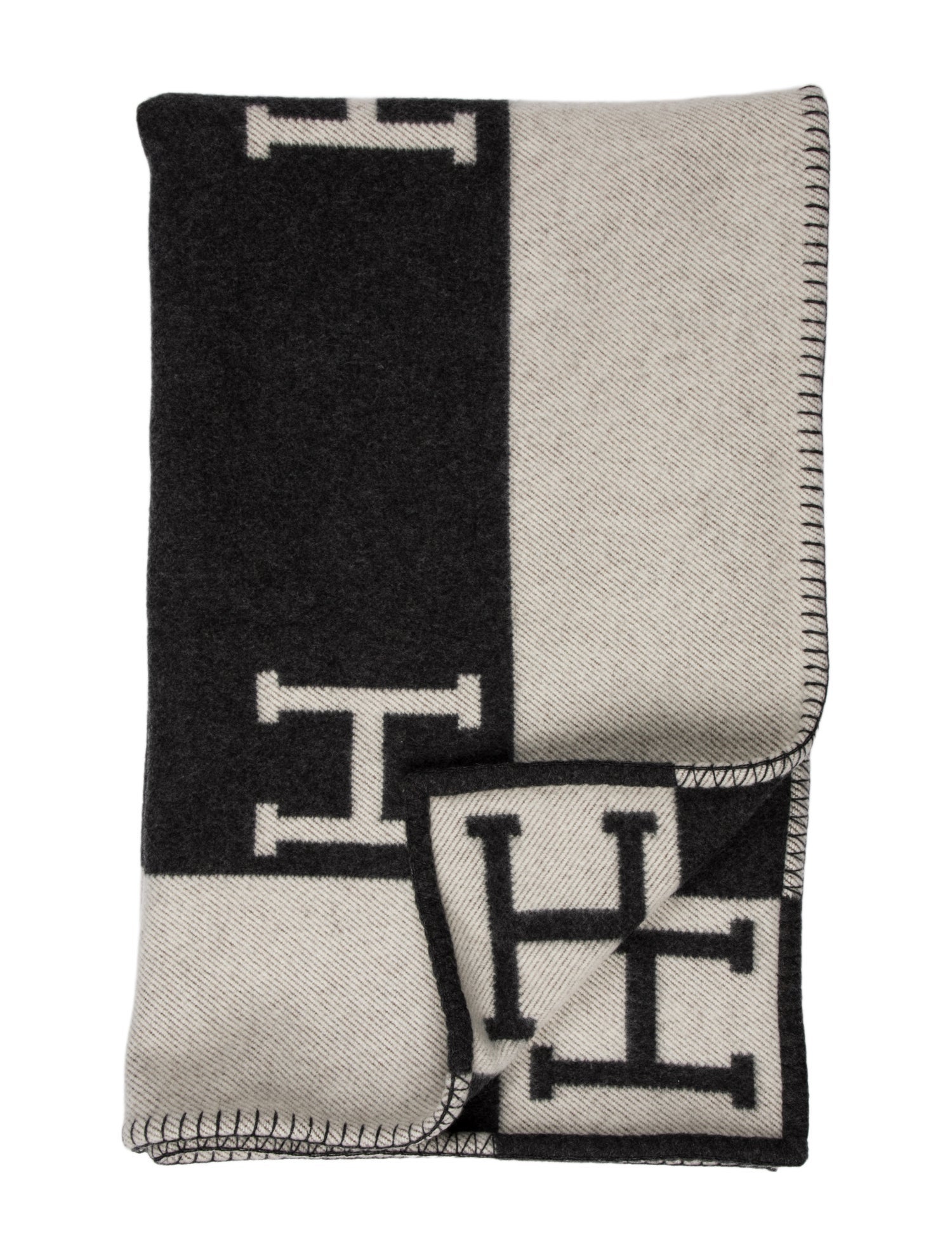 Hermes Throw On Sale - Up To 90% Off | The RealReal