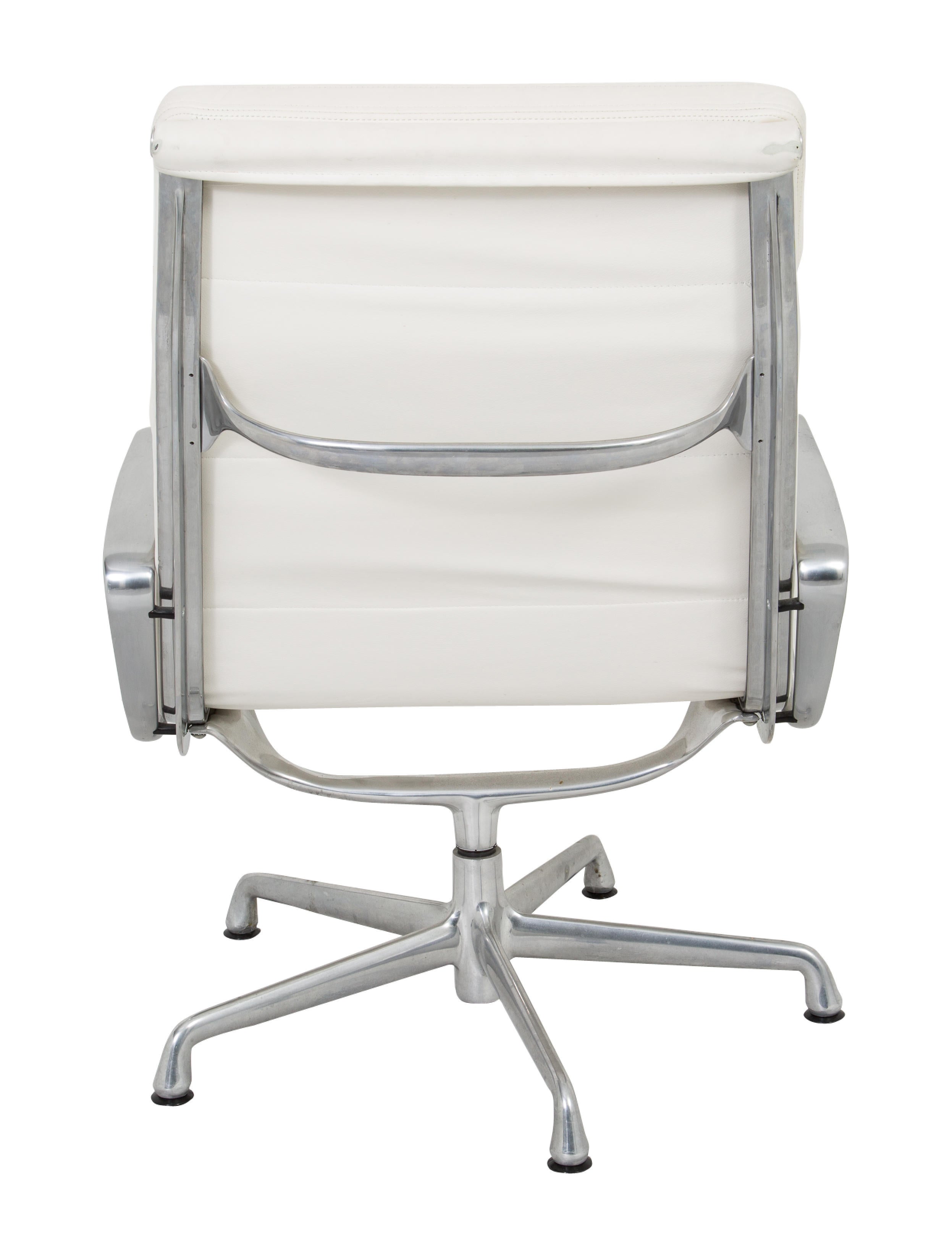 Herman Miller Eames Executive Desk Chair - Furniture - HRMIL20049 | The ...