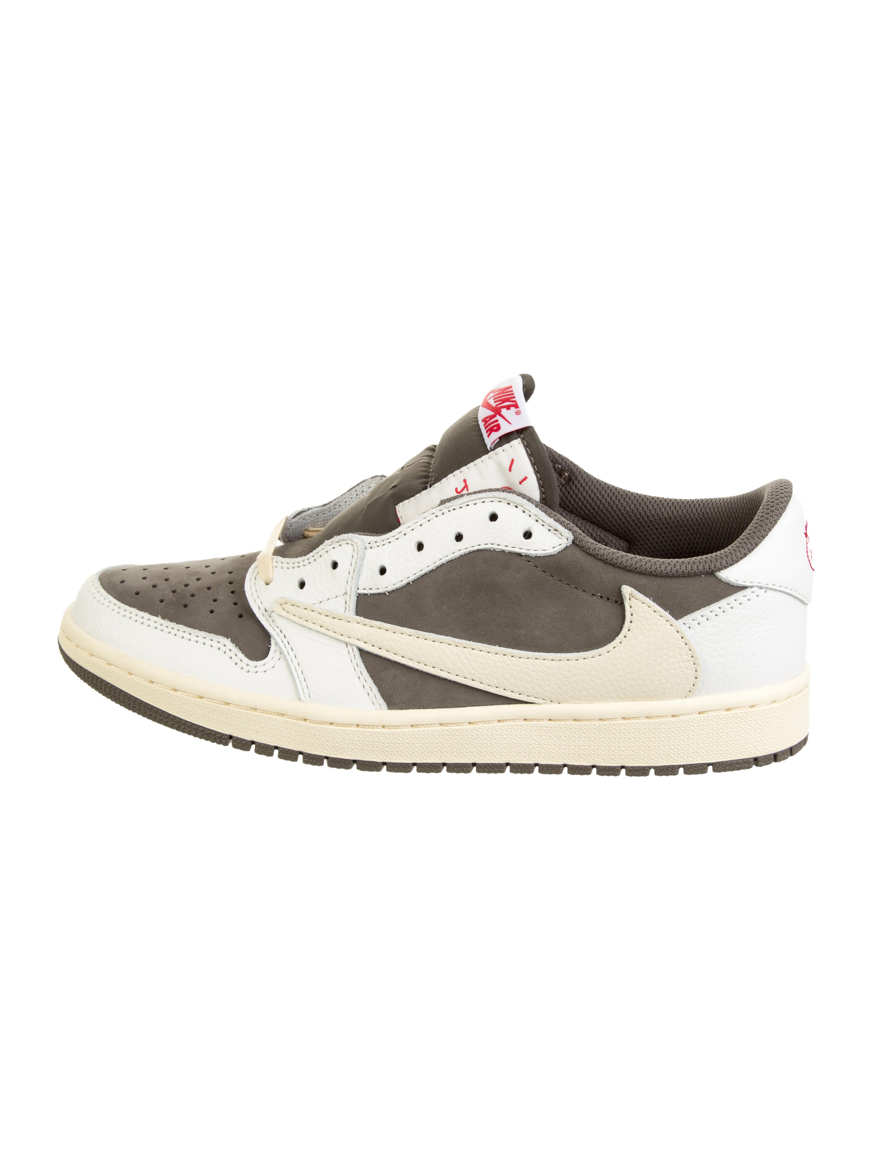Jordan x Travis Scott 1 Retro Low OG SP Travis Scott Reverse Mocha ...