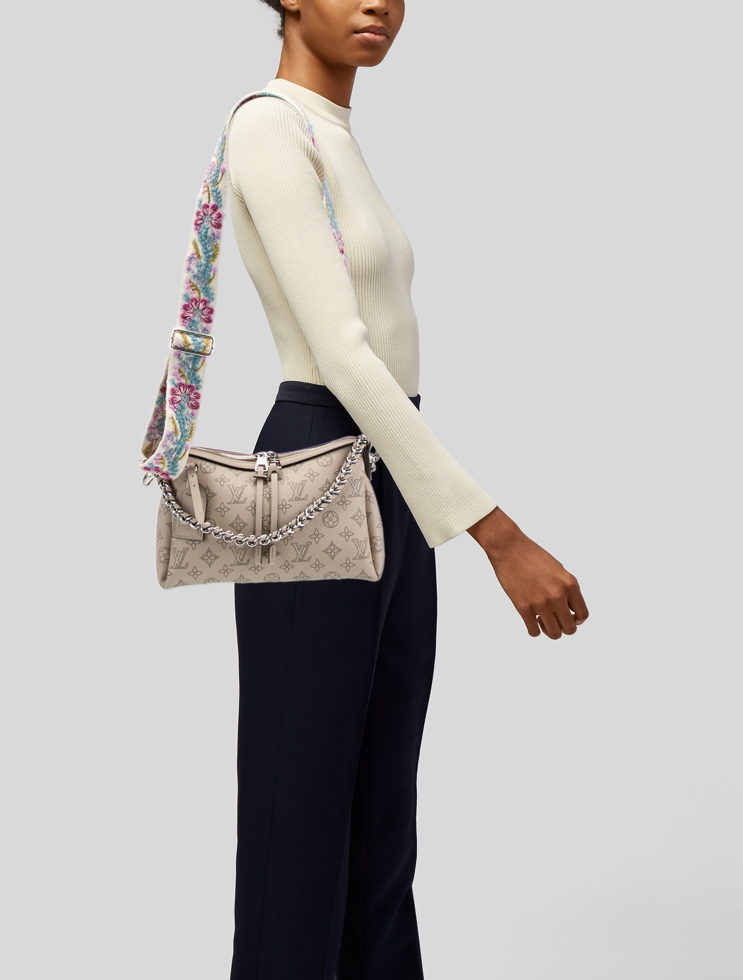 Louis Vuitton LV Monogram Hand It All PM - Shoulder Bags, Handbags ...