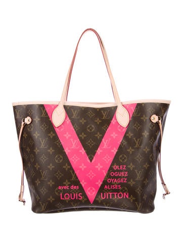 Valentino Rockstud Tote Vs Lv Neverfull Gm | semashow.com