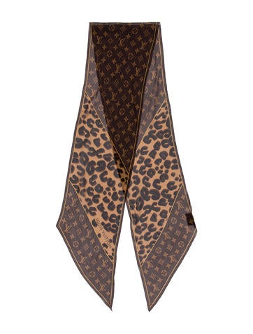 Louis Vuitton Scarves And Shawls Luxury Fashion | The RealReal