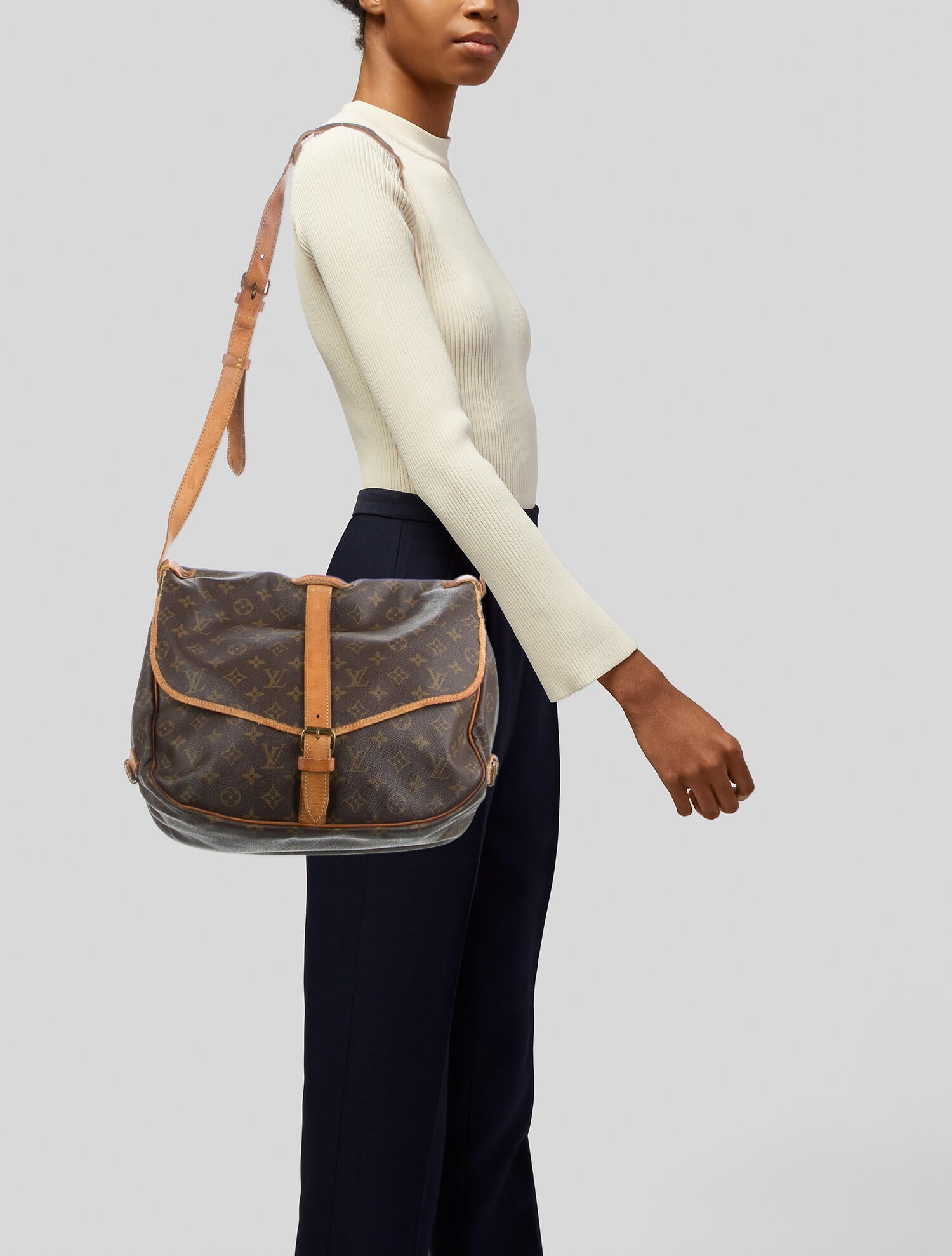 Louis Vuitton Vintage Monogram Saumur 35 - Brown Crossbody Bags ...