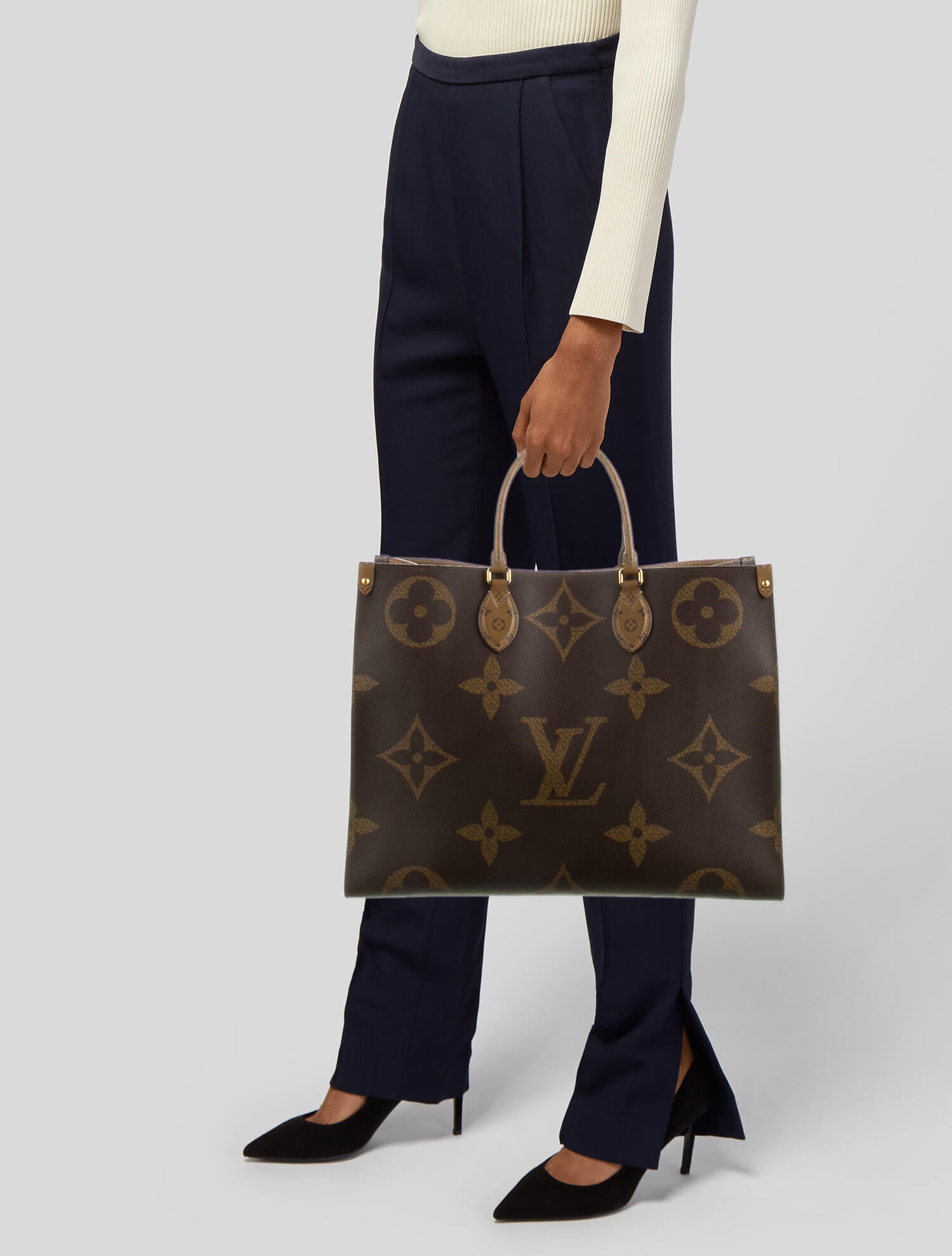 Louis Vuitton Reverse Monogram Giant OnTheGo GM - Brown Totes, Handbags ...