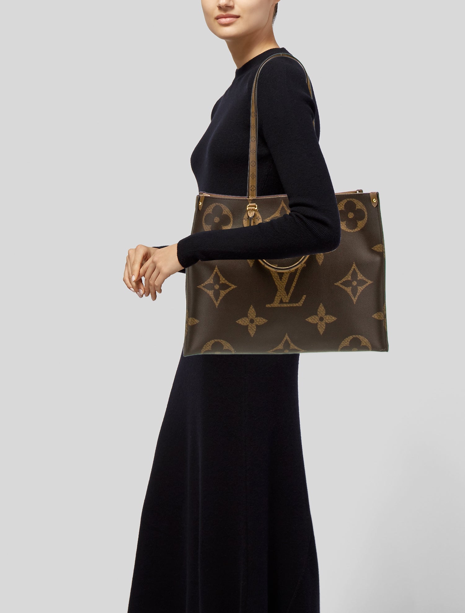 Louis Vuitton Monogram Reverse Giant OnTheGo MM - Brown Totes, Handbags ...