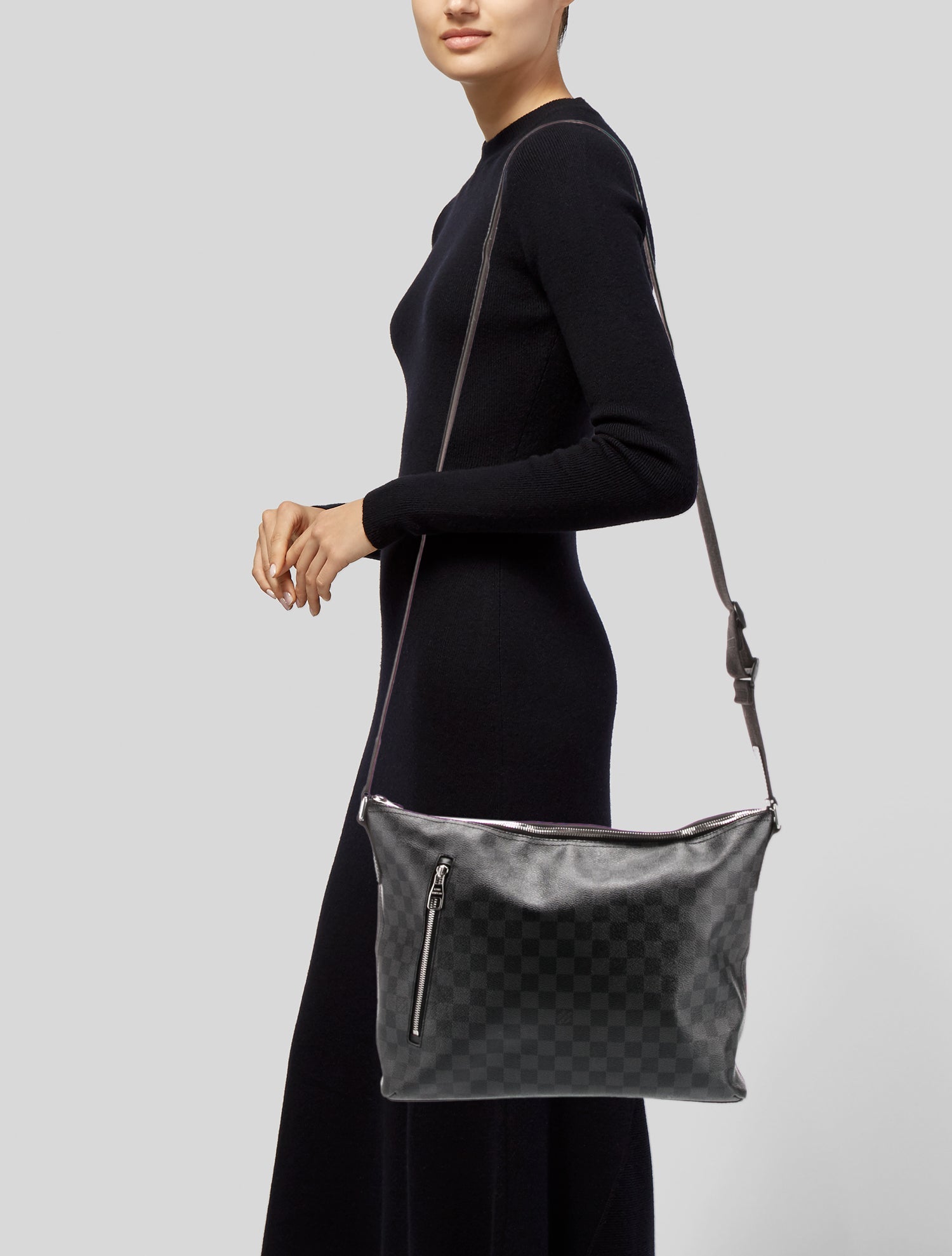 Louis Vuitton Damier Graphite Pattern Messenger Bag - Black Crossbody ...