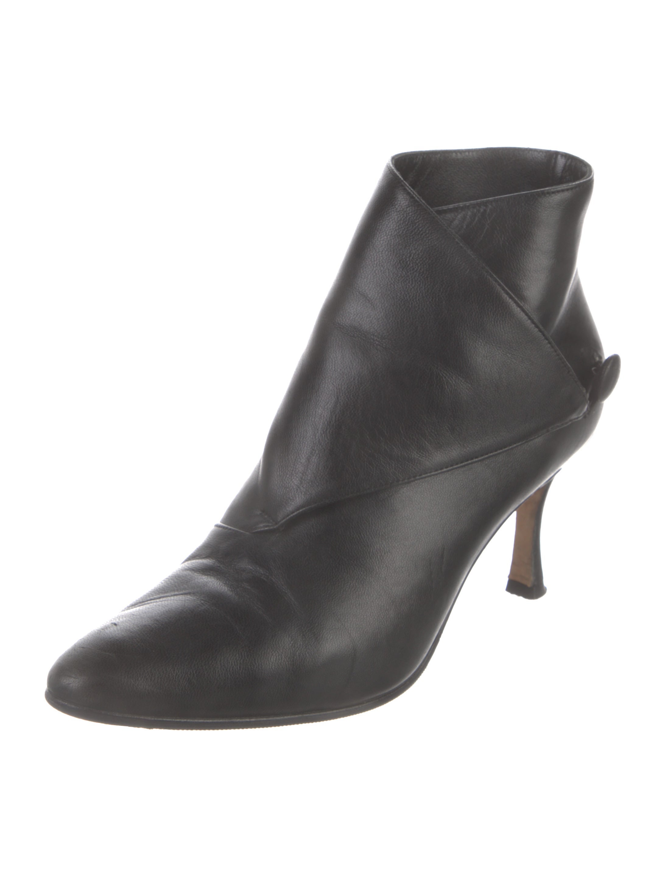 Manolo Blahnik Boots - Black Boots, Shoes - MOO25905 | The RealReal