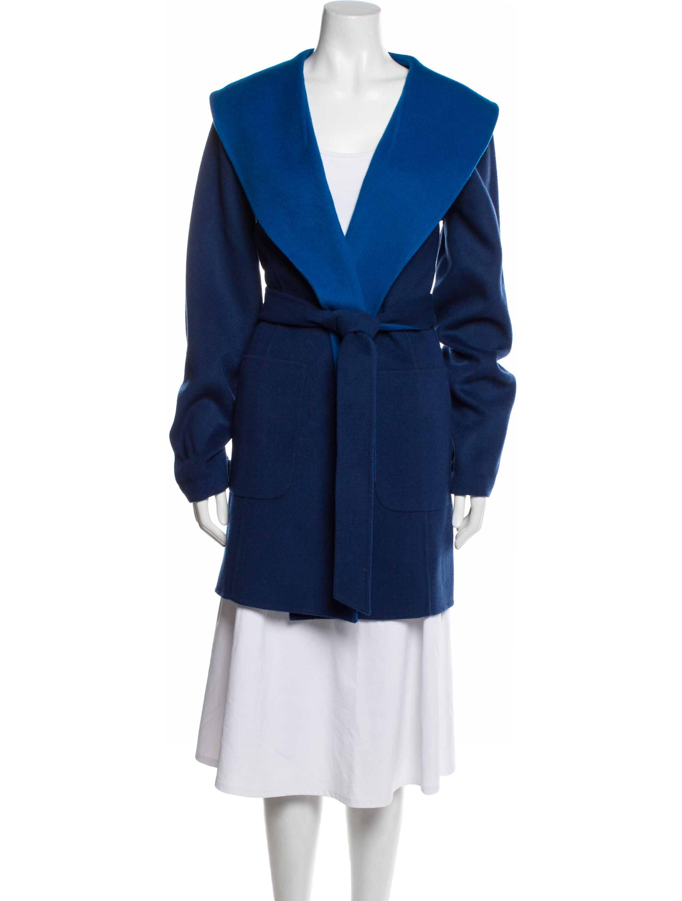 Neiman Marcus Coat - Blue Coats, Clothing - NEMRC41113 | The RealReal