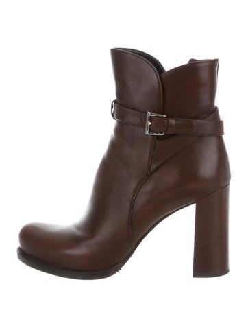 Prada Women | The RealReal