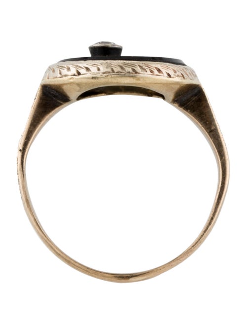 Ring Onyx & Diamond Signet Ring - Rings - RRING25022 | The RealReal