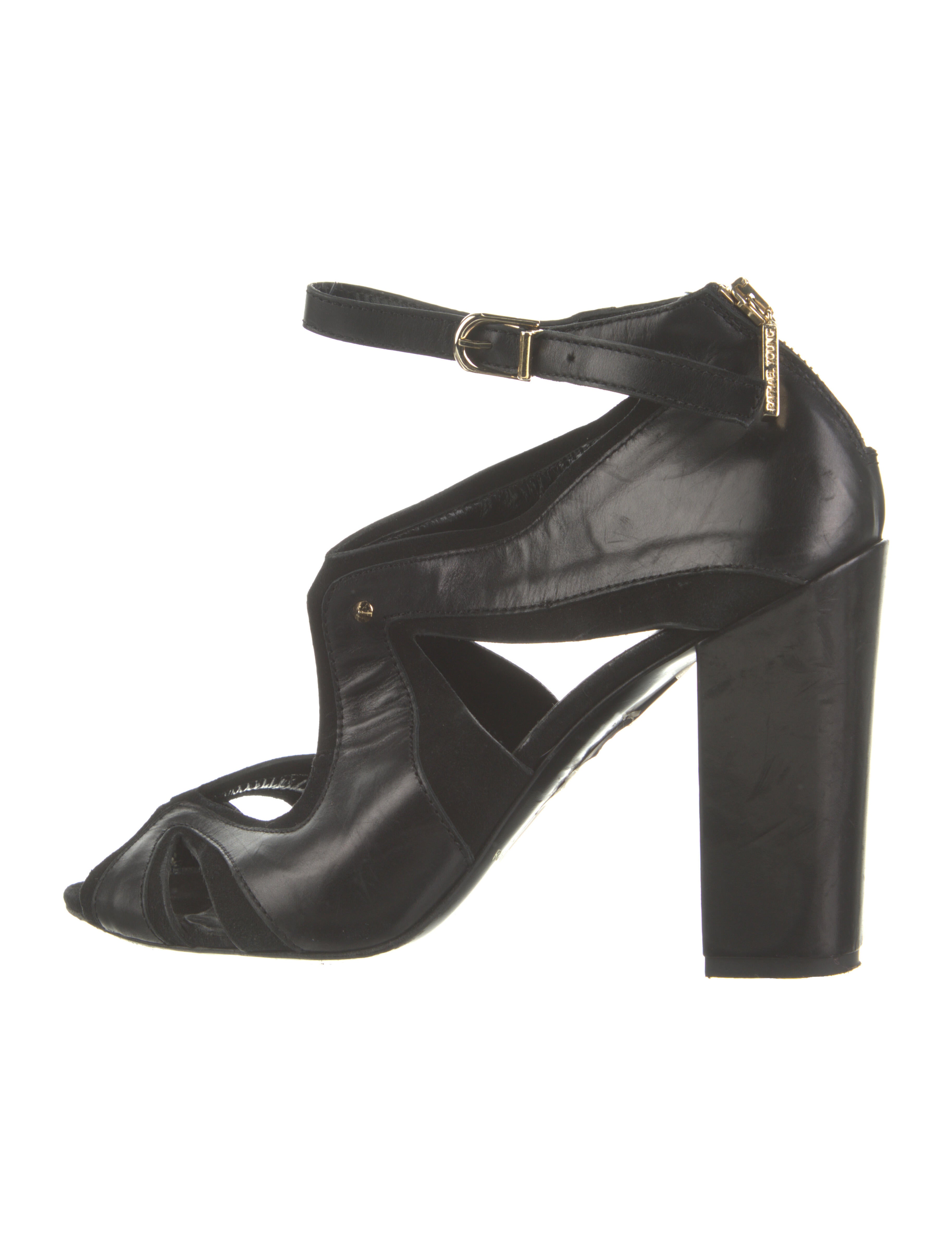 Raphael Young | The RealReal