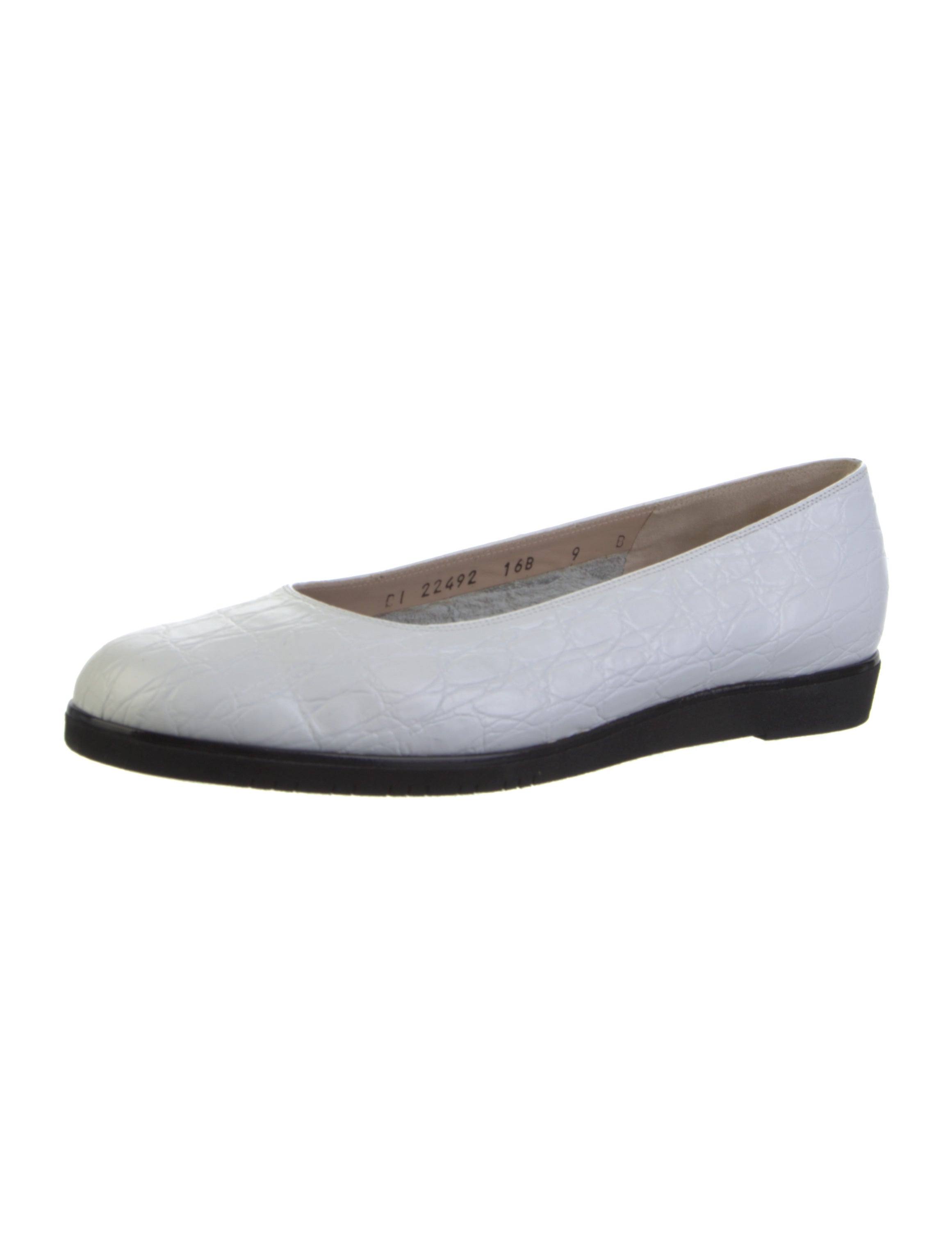 Salvatore Ferragamo Leather Animal Print Ballet Flats - White Flats ...