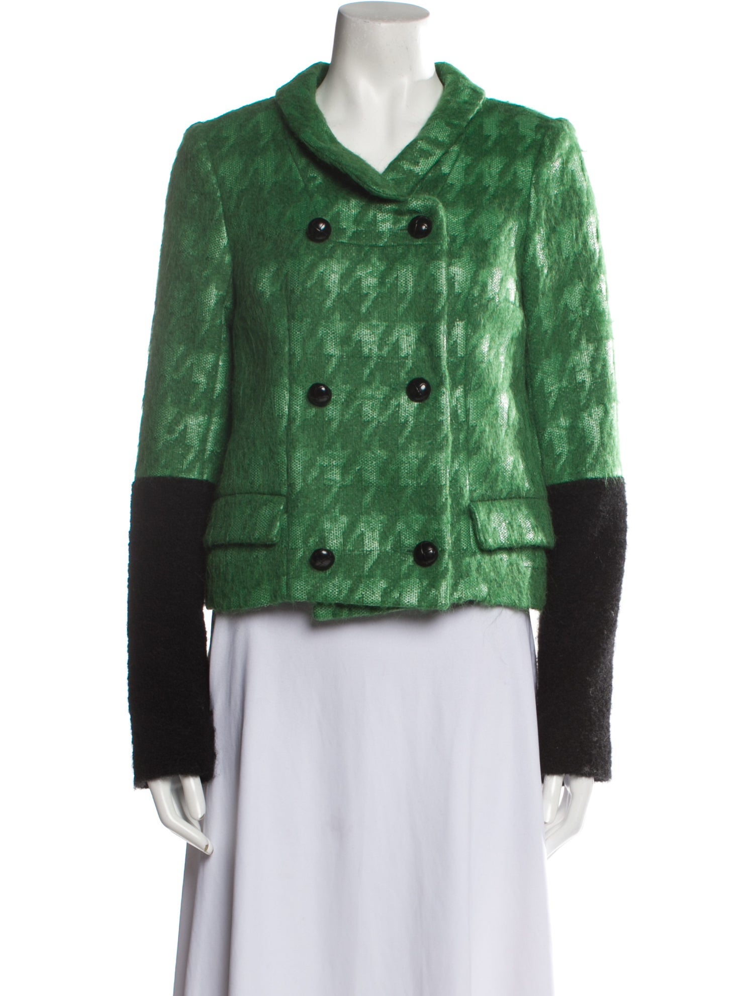 Smythe Clothing | The RealReal