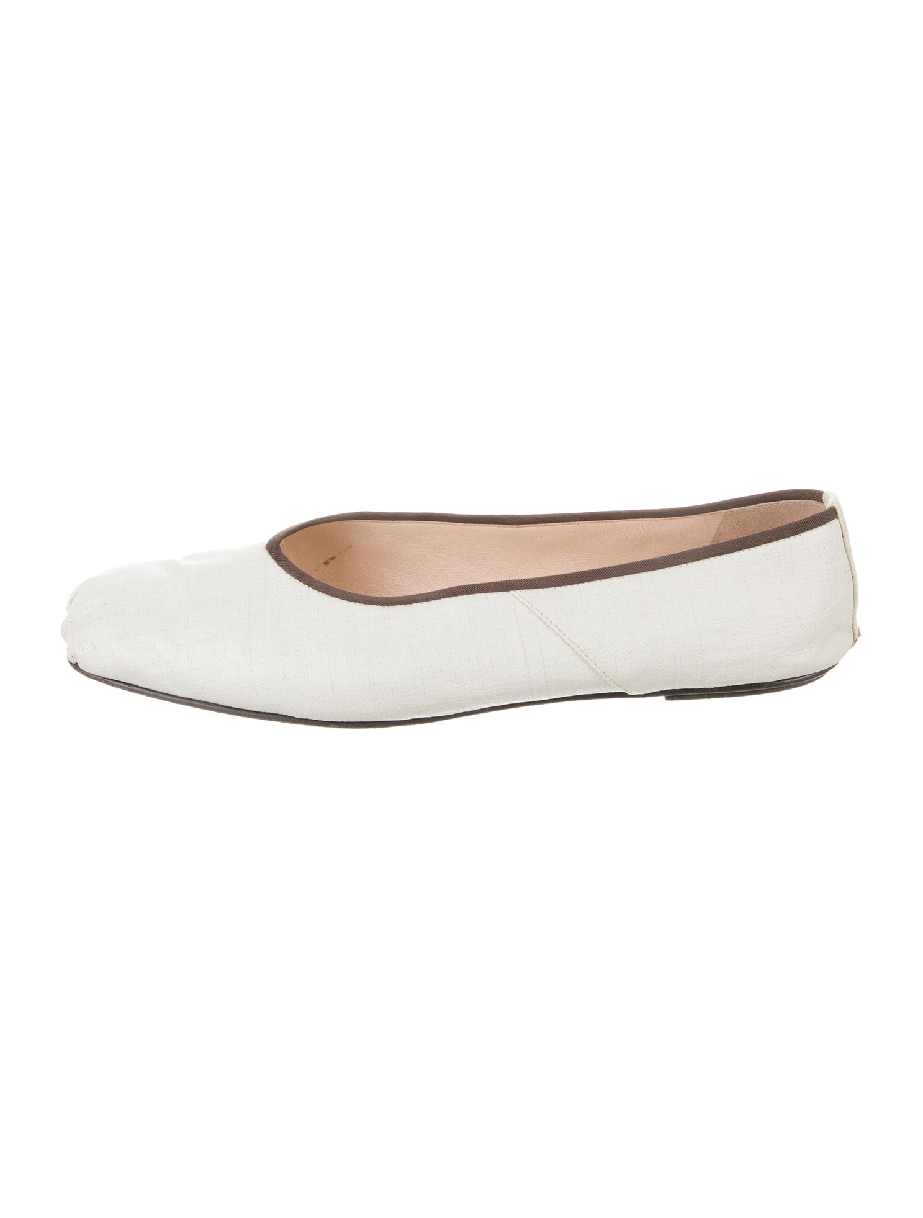 The Row Flats - White Flats, Shoes - THR147320 | The RealReal