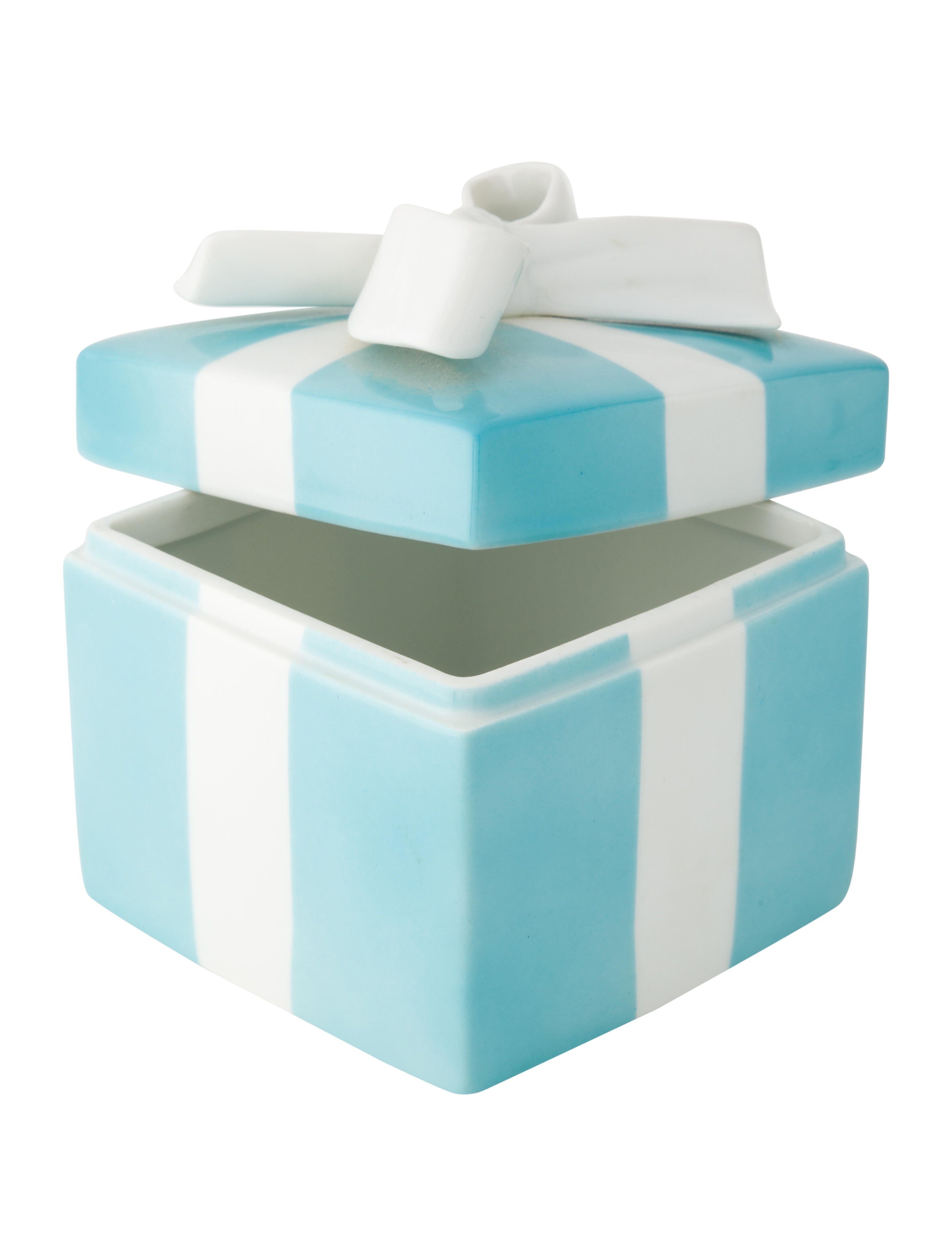 Tiffany & Co. Large Porcelain Gift Box - Blue Decorative Accents, Decor ...