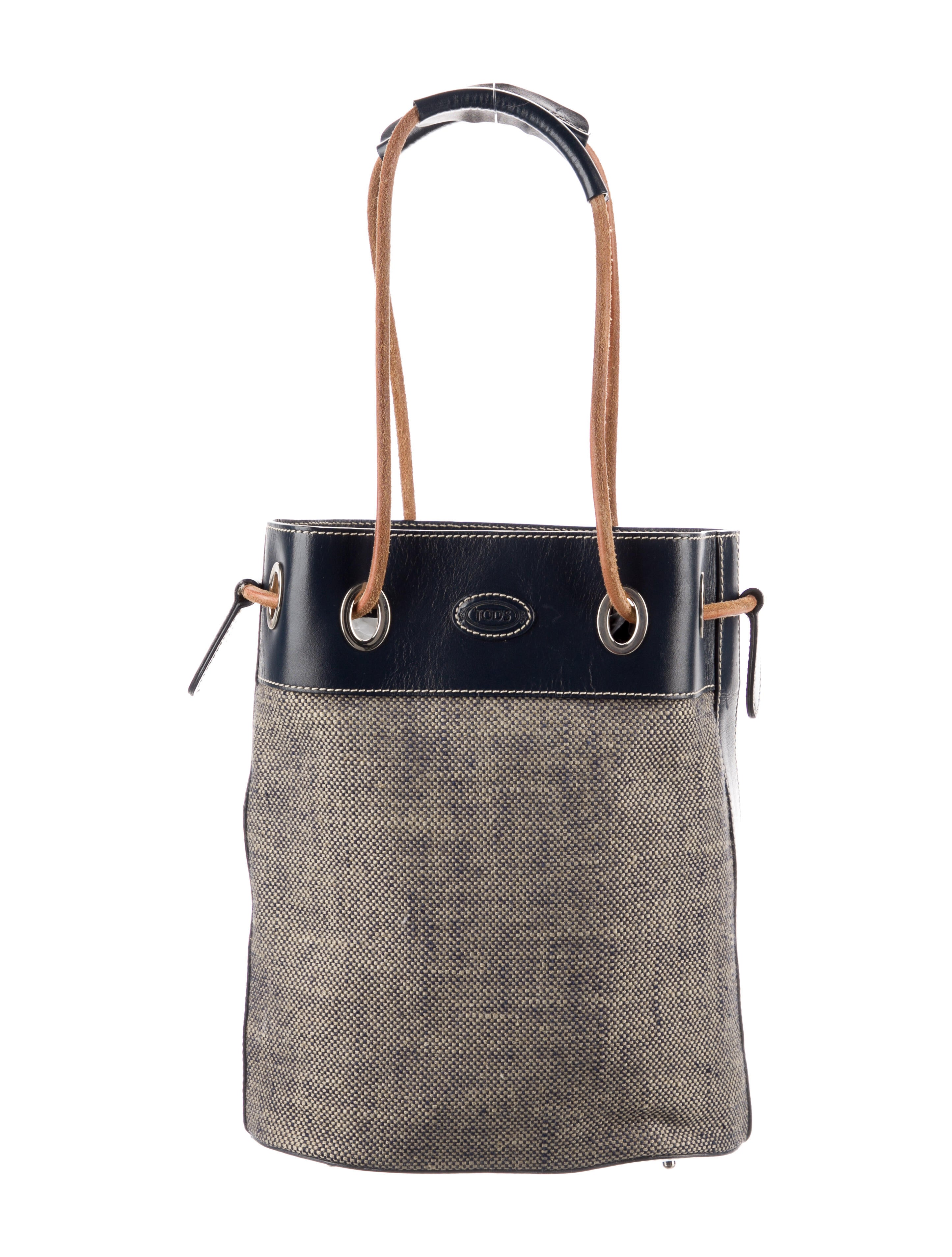 Michael Kors Miranda Bucket Bag - Burgundy Bucket Bags, Handbags ...