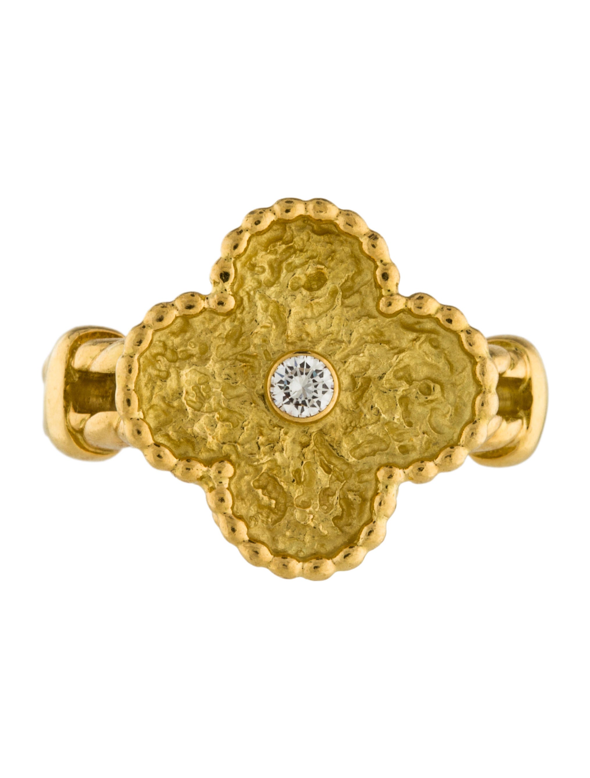 Van Cleef & Arpels Vintage Alhambra Ring - Rings - VAC21245 | The RealReal