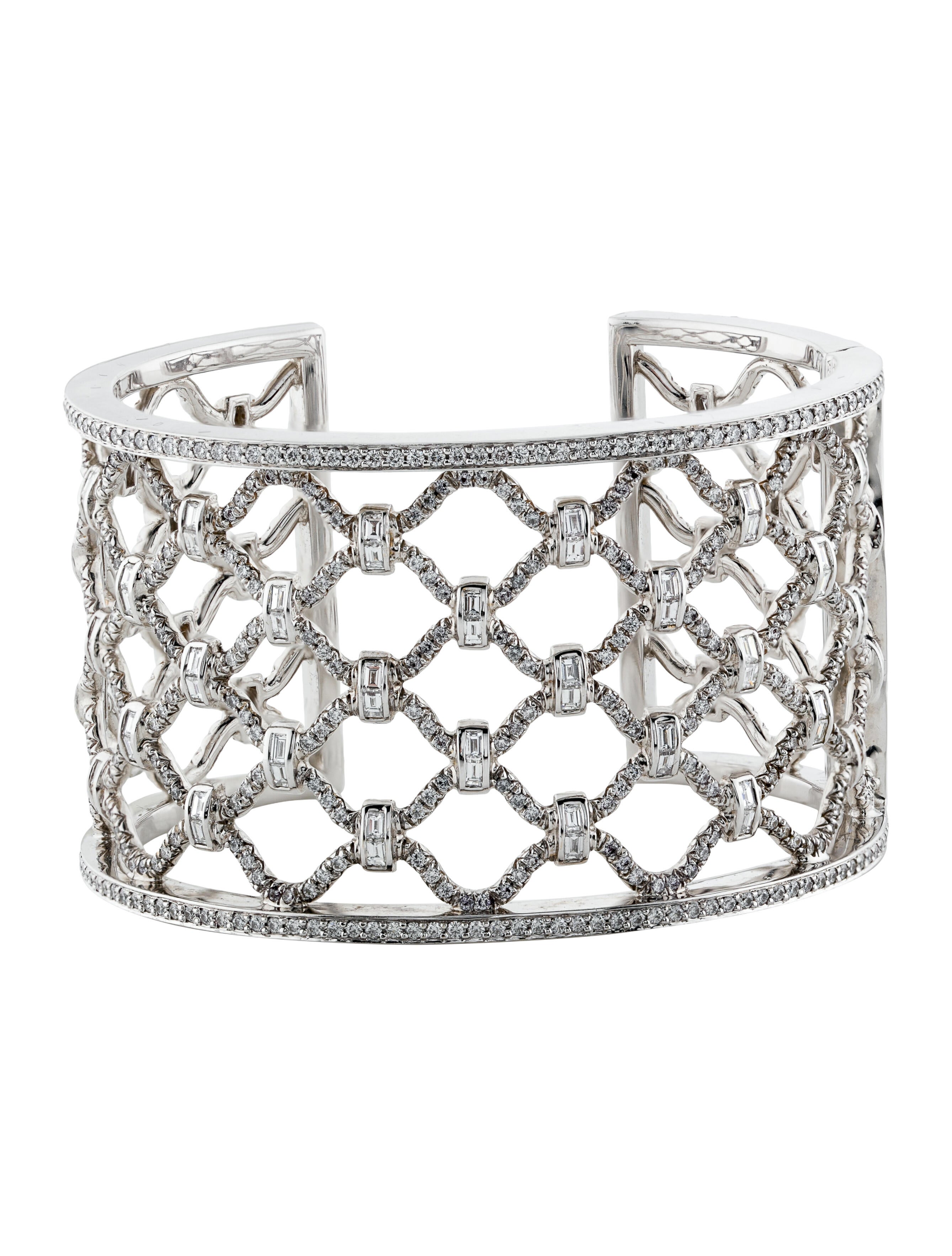 Hermès Clou de Selle Artemis Leather Cuff - Palladium-Plated Cuff ...