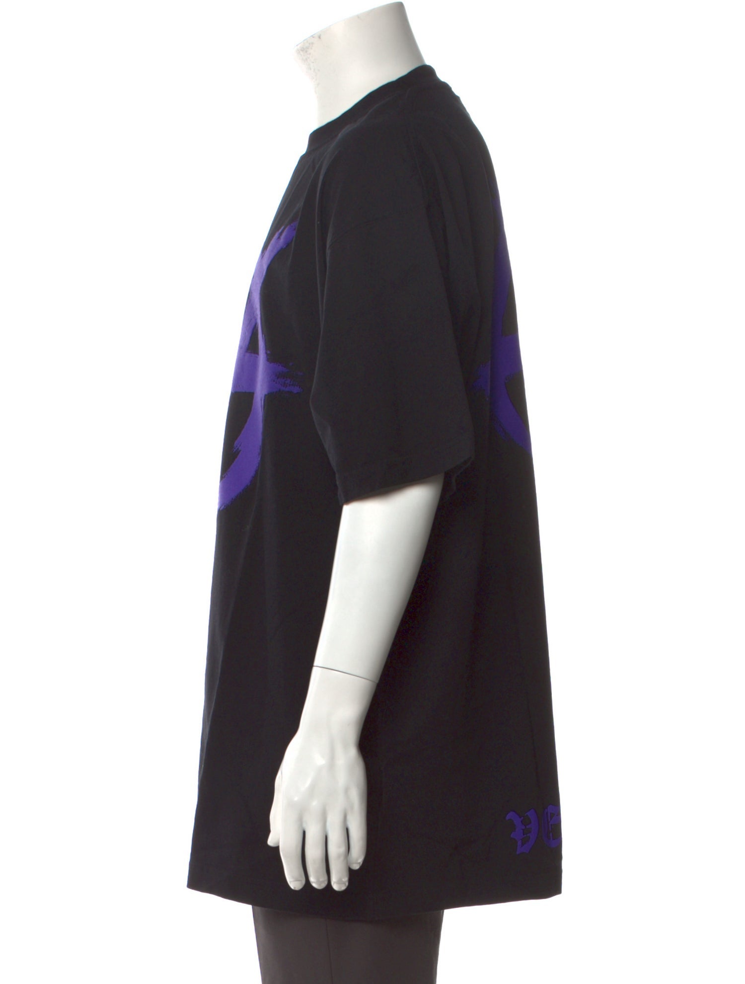Vetements Graphic Print Crew Neck T-Shirt - Black T-Shirts, Clothing ...