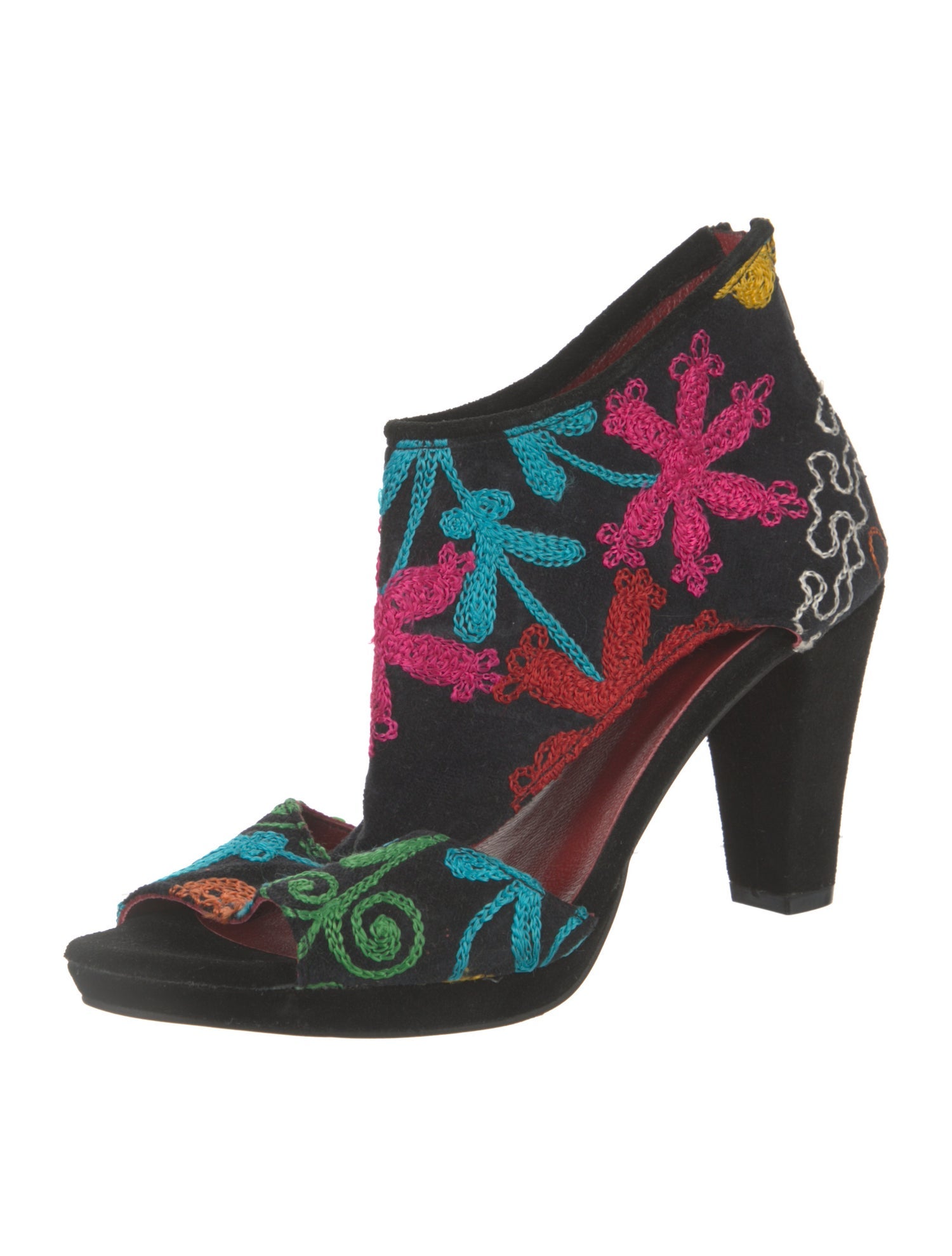 Artemis Design Co. Sandals | The RealReal