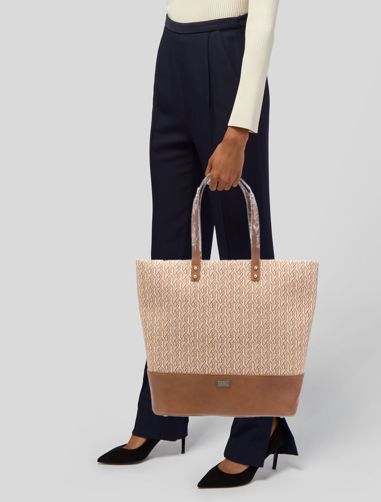 Australia Luxe Collective | The RealReal