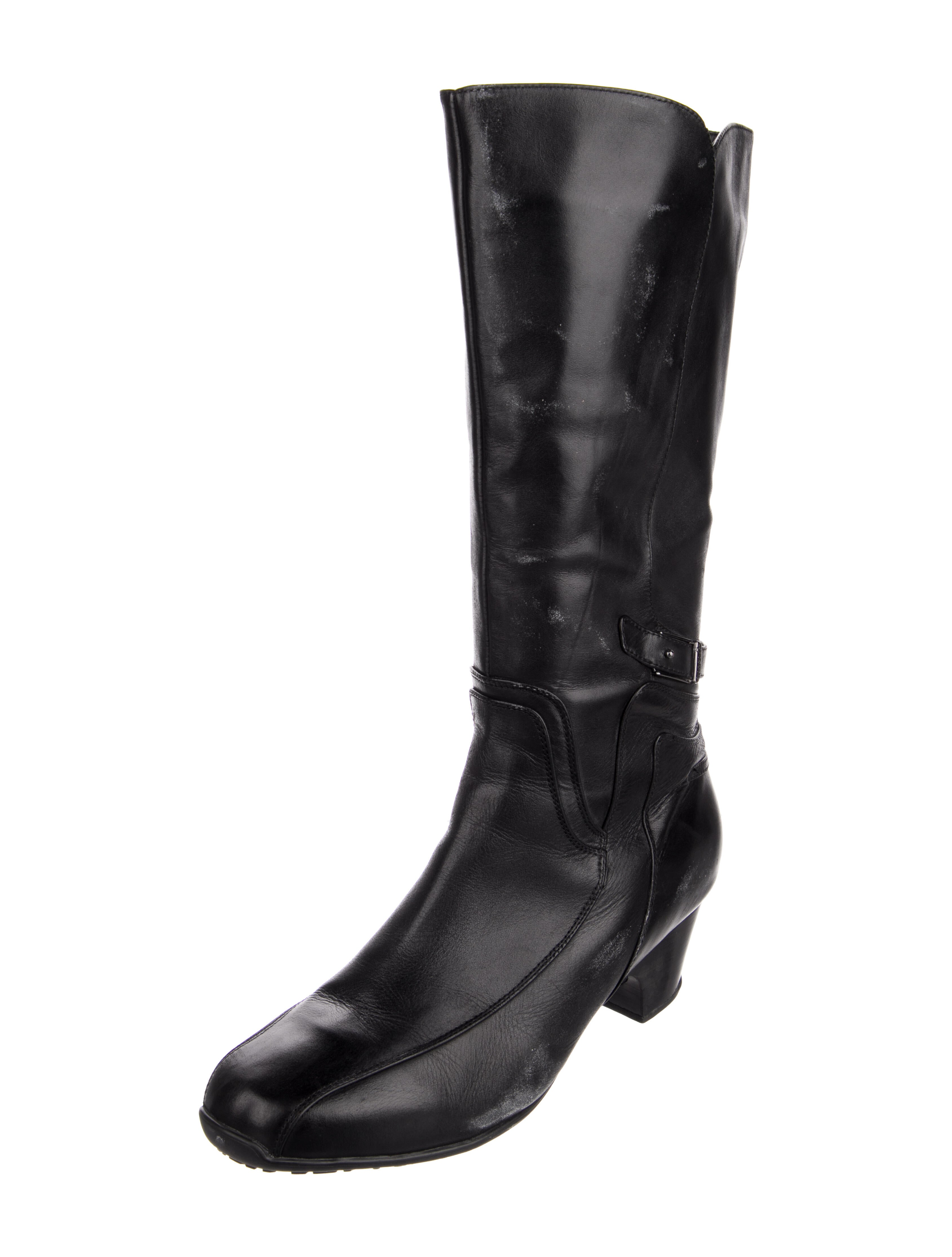Manolo Blahnik Vintage Leather Riding Boots - Brown Boots, Shoes ...