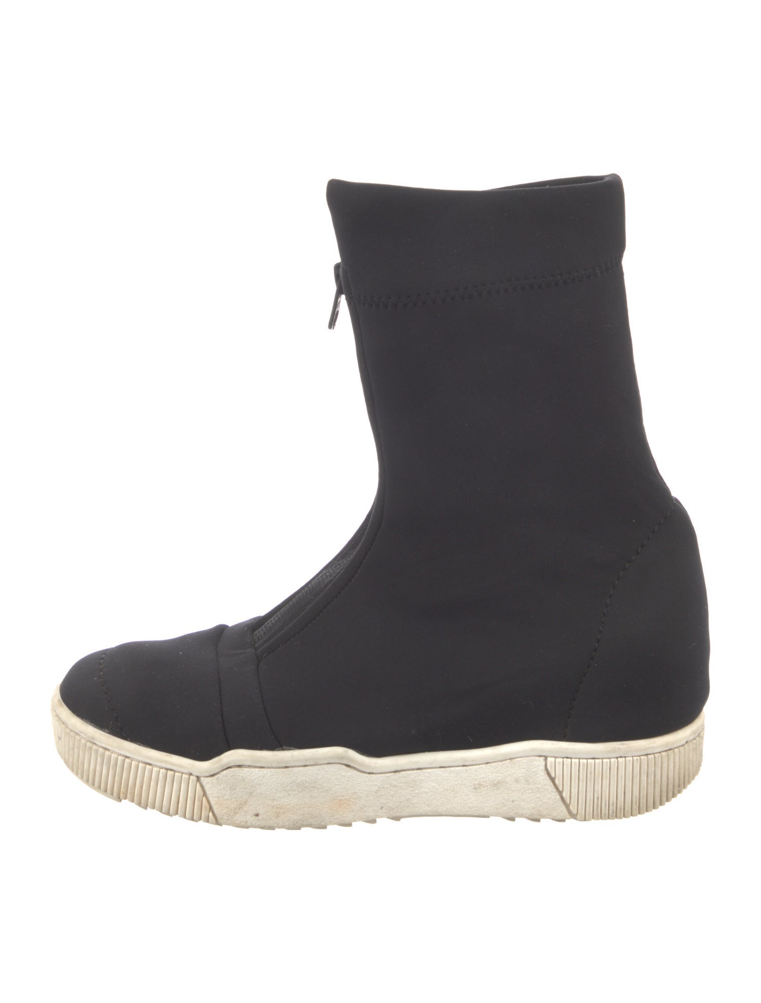 Demobaza | The RealReal