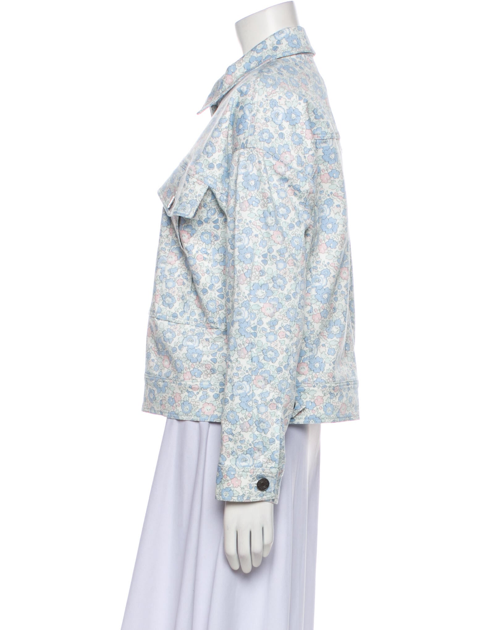 Ellie Mae Floral Print Denim Jacket w/ Tags - Blue Jackets, Clothing ...
