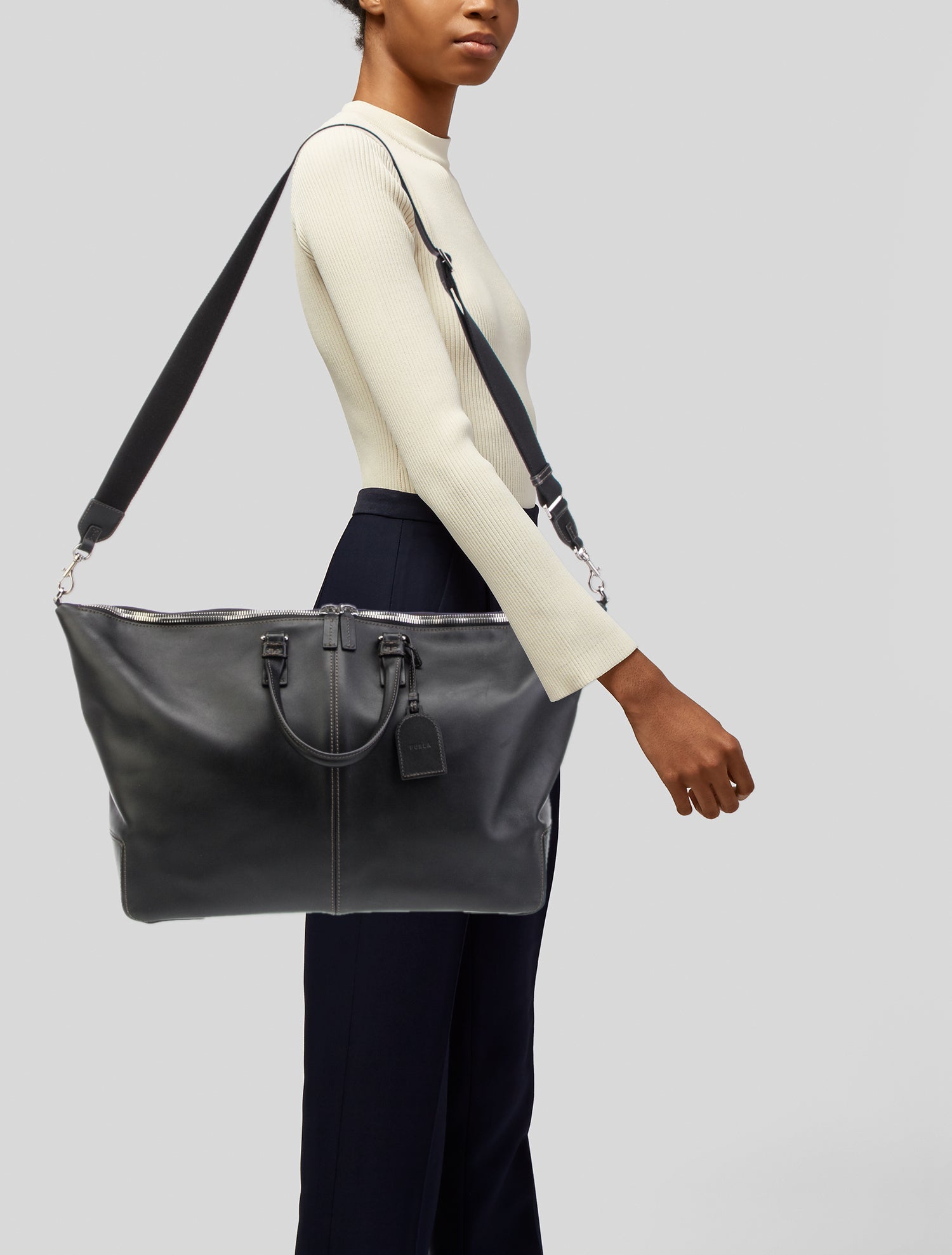 Longchamp Leather Tote Bag - Blue Totes, Handbags - WL875941 | The RealReal