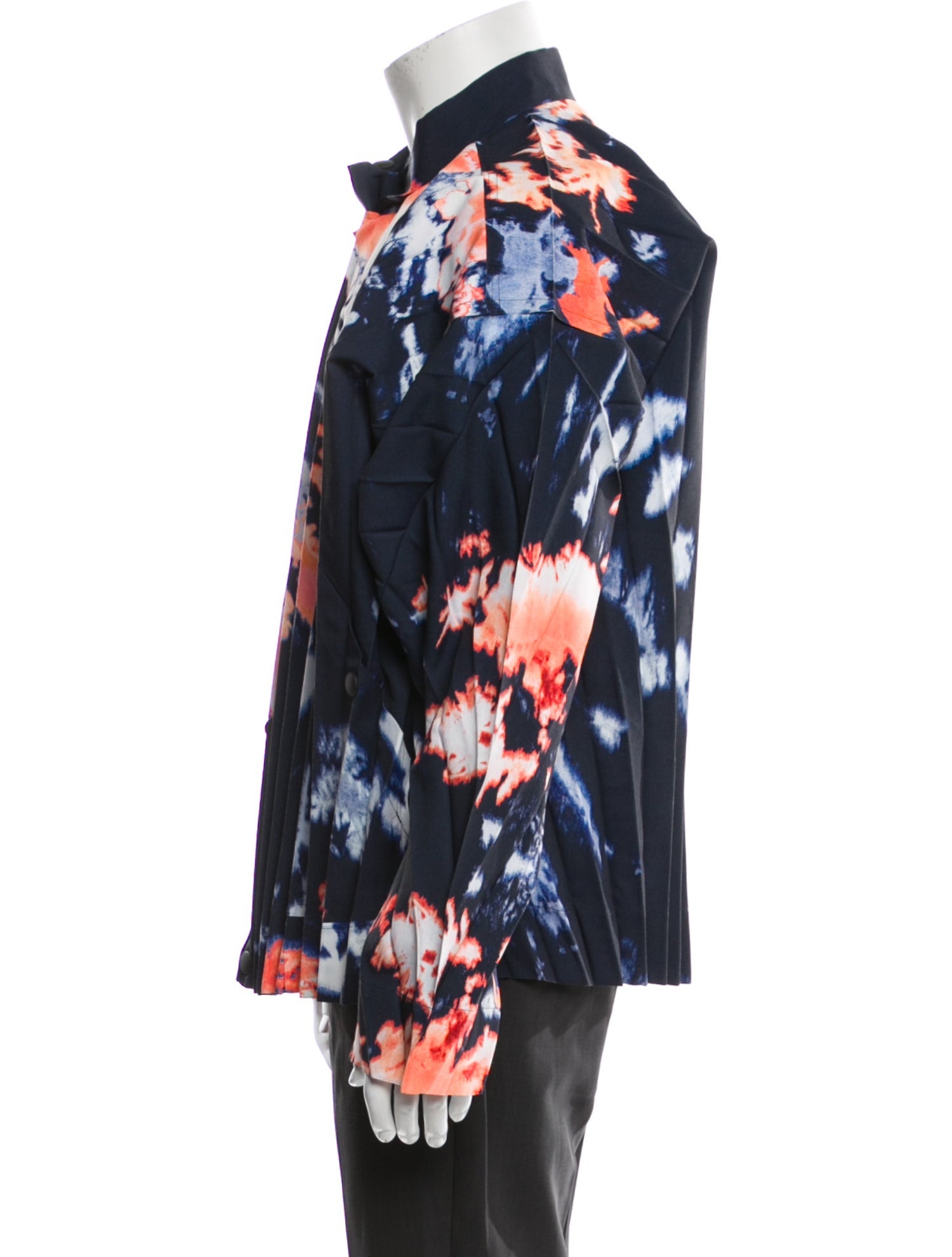 HOMME PLISSÉ ISSEY MIYAKE | The RealReal