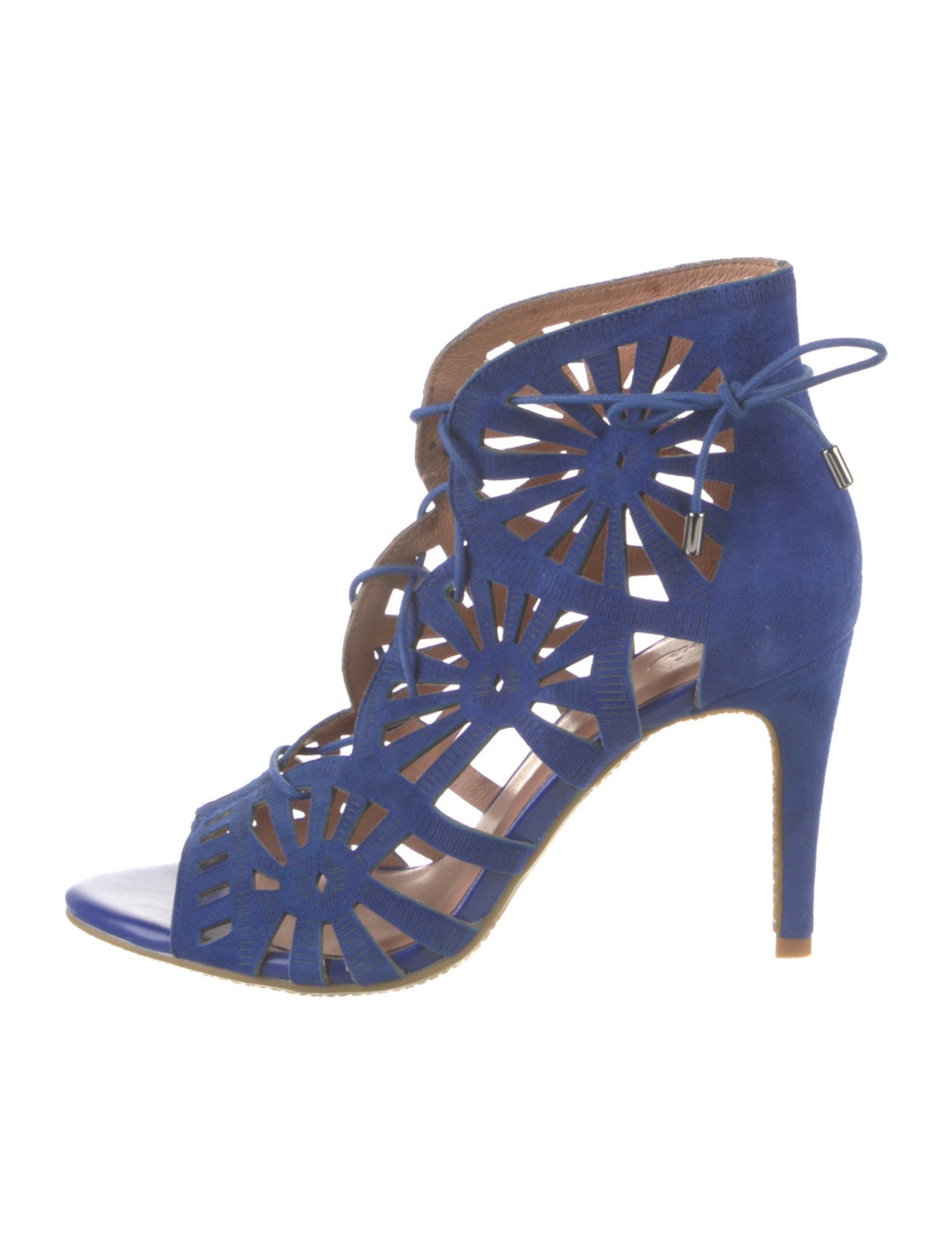 Gucci 2017 Queercore Brogue Pumps - Neutrals Pumps, Shoes - GUC138128 ...