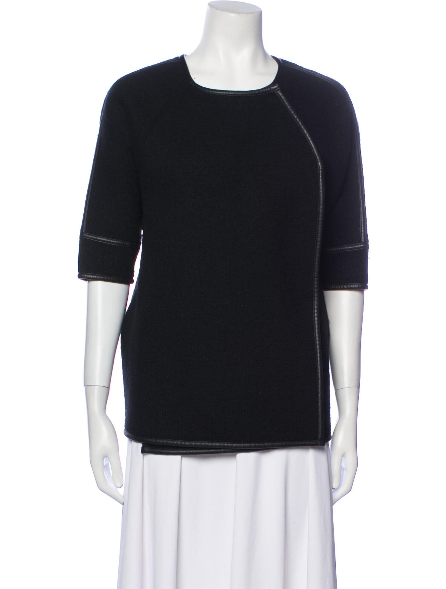 Chanel Chain-Link Wool Jacket w/ Tags - Black Jackets, Clothing ...