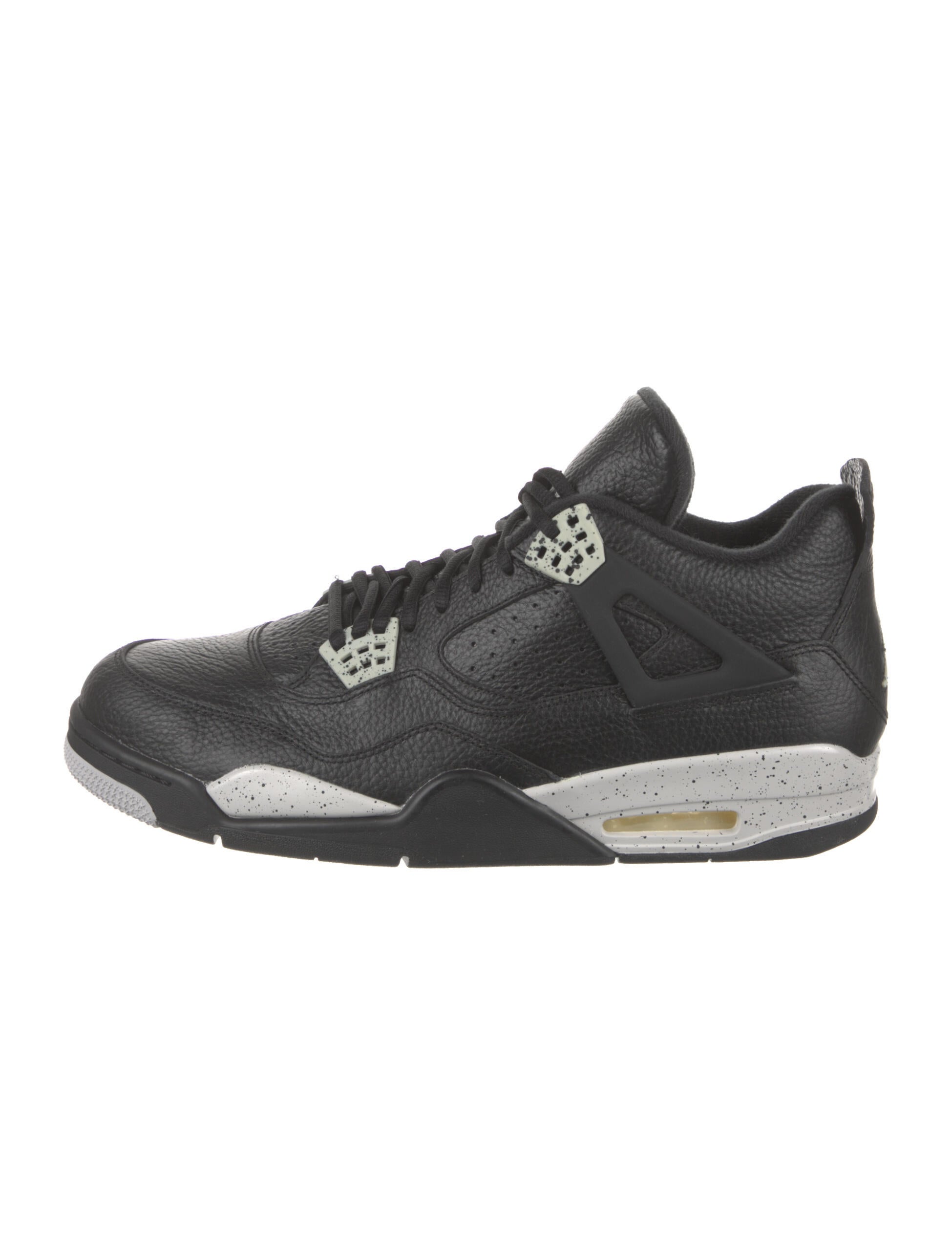 Jordan 4 Retro Oreo Sneakers w/ Tags - Black Sneakers, Shoes ...
