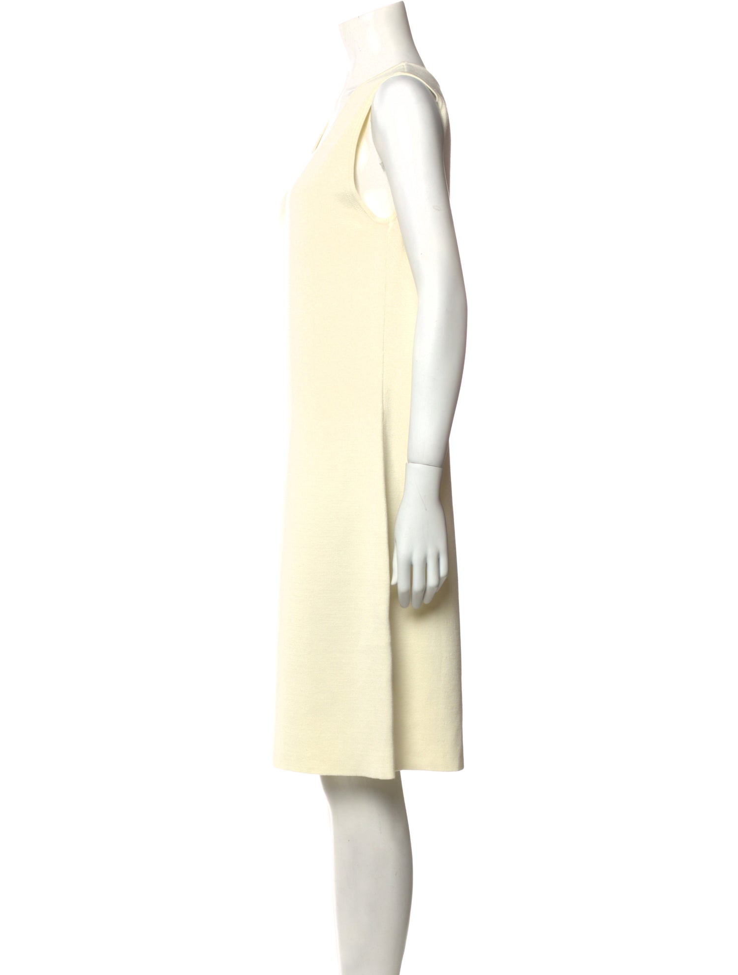 12 storeez | The RealReal