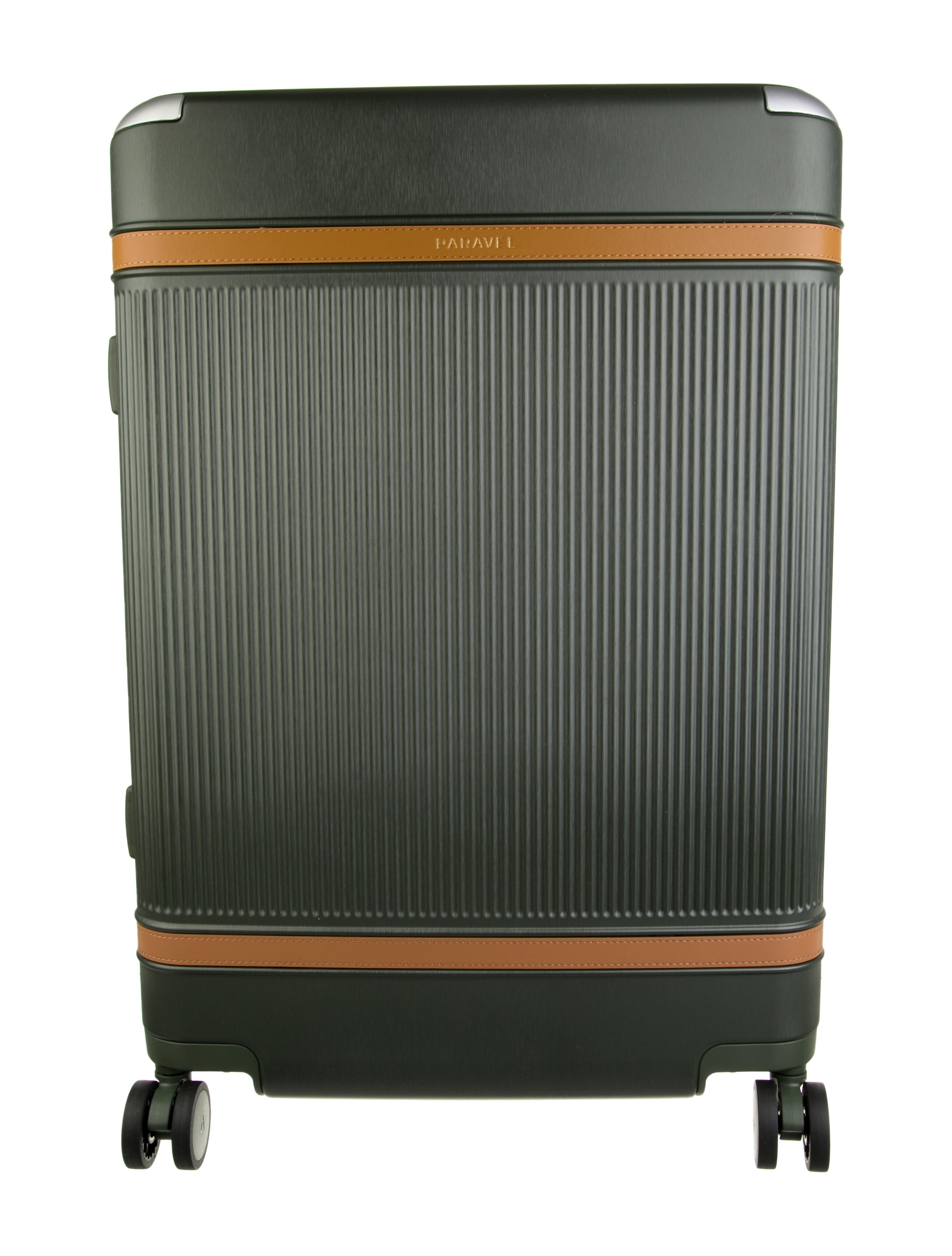 Paravel | The RealReal