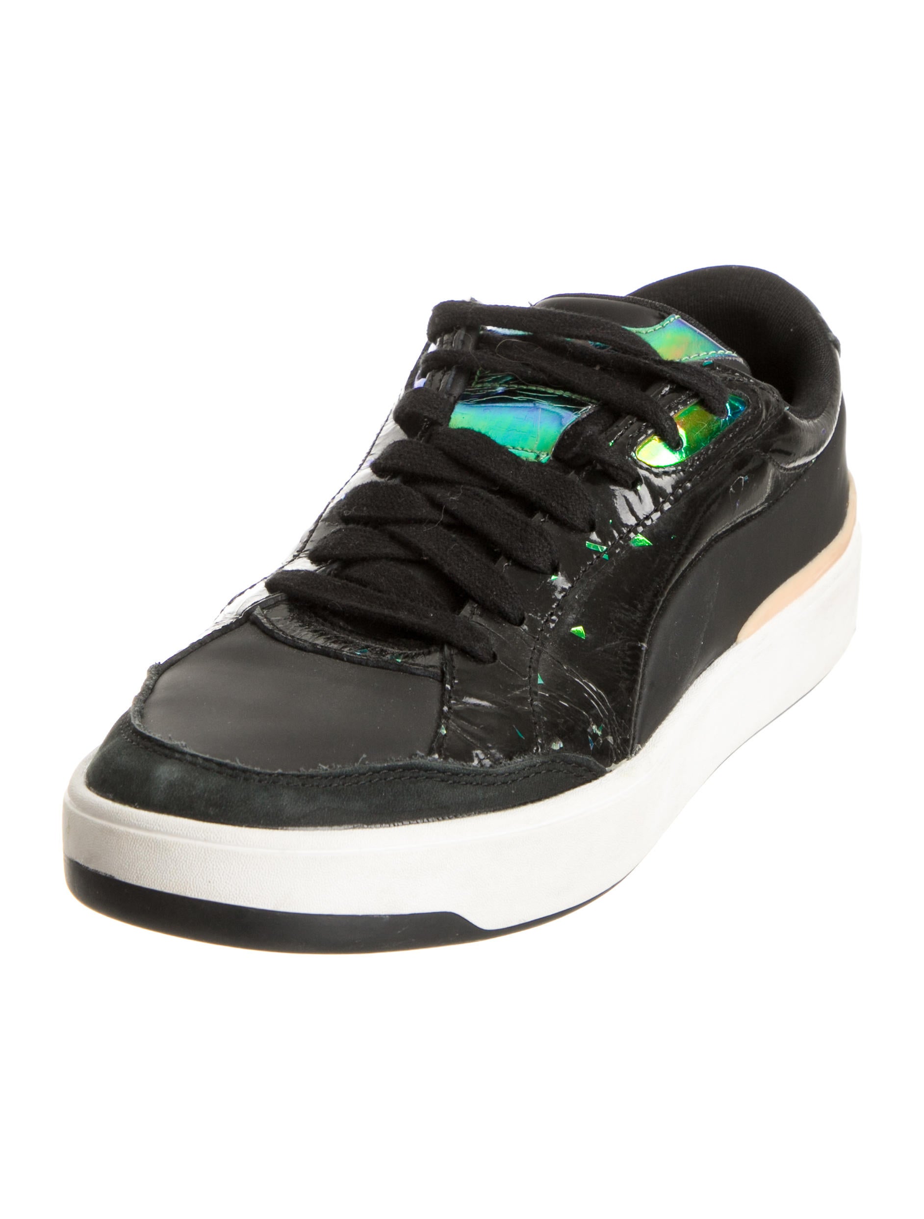 Puma Leather Low-top Sneakers - Black Sneakers, Shoes - WPUMA20472 ...