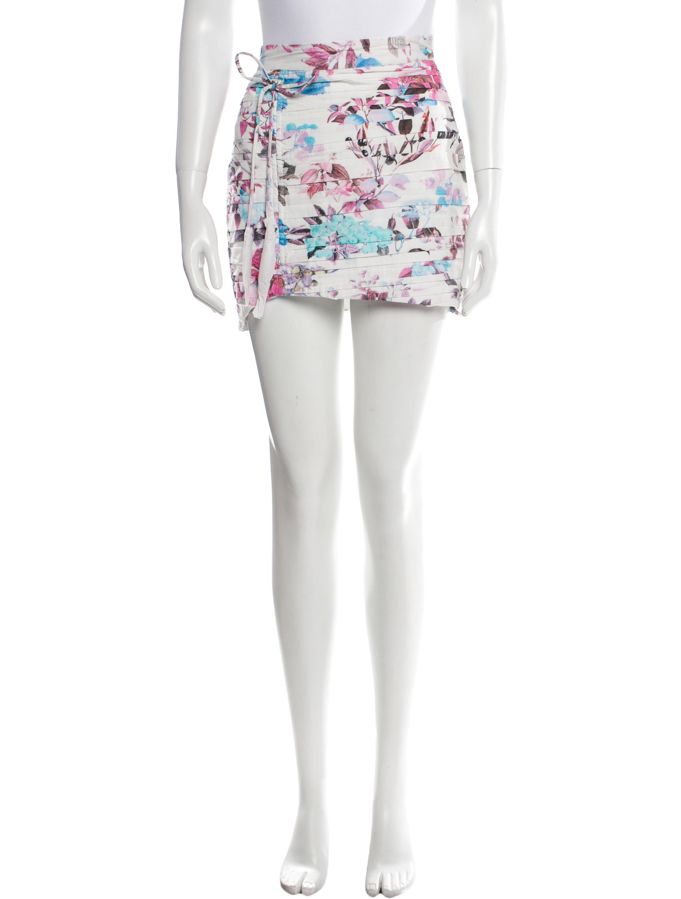 Rococo Sand Floral Print Mini Skirt w/ Tags - White Skirts, Clothing ...