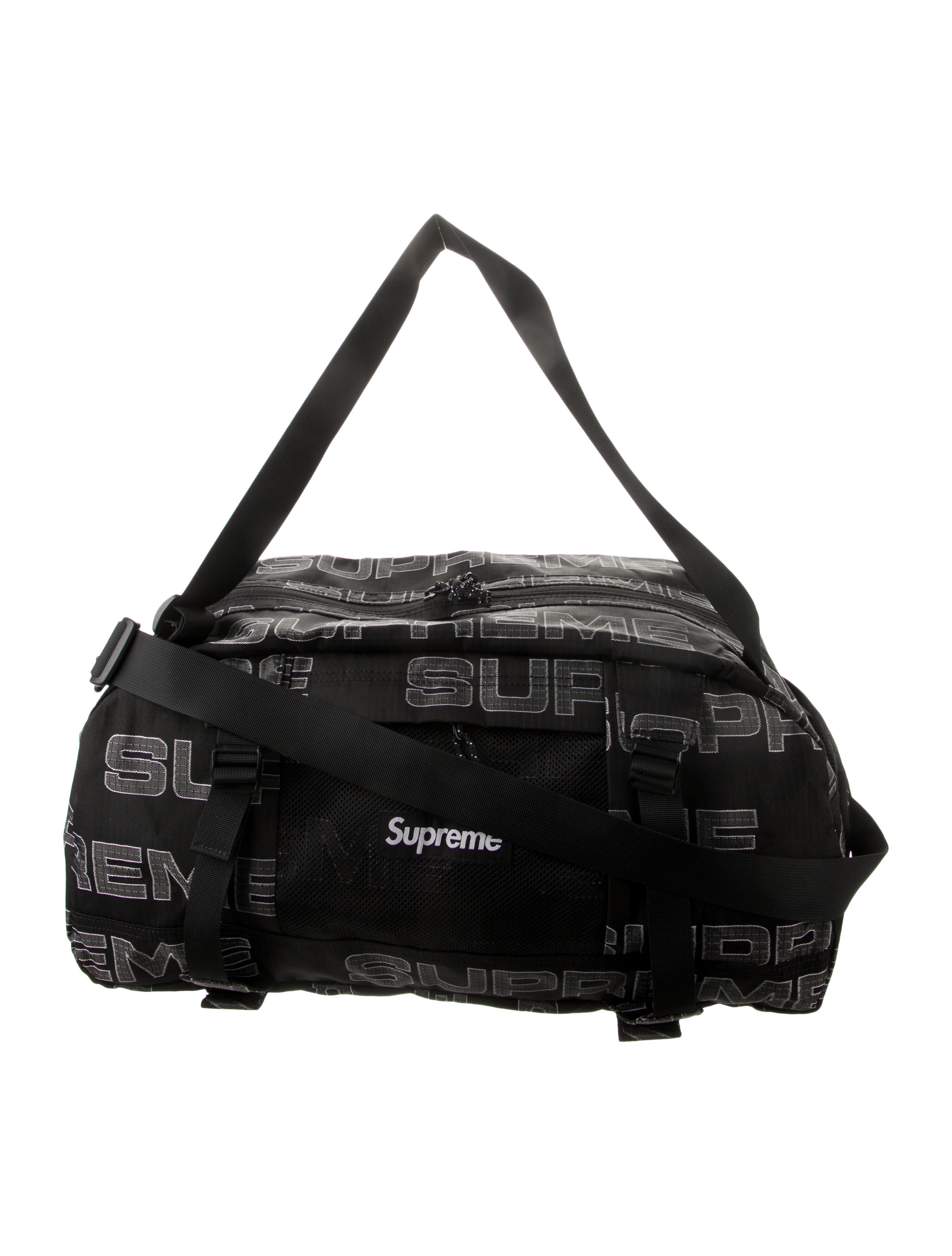 Supreme 2017 Box Logo Duffle Bag w/ Tags - Black Weekenders, Bags ...